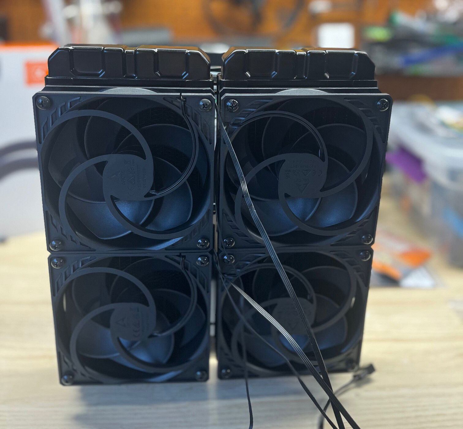 Jörmungandr - Hydra Mini ITX Custom Loop » builds.gg