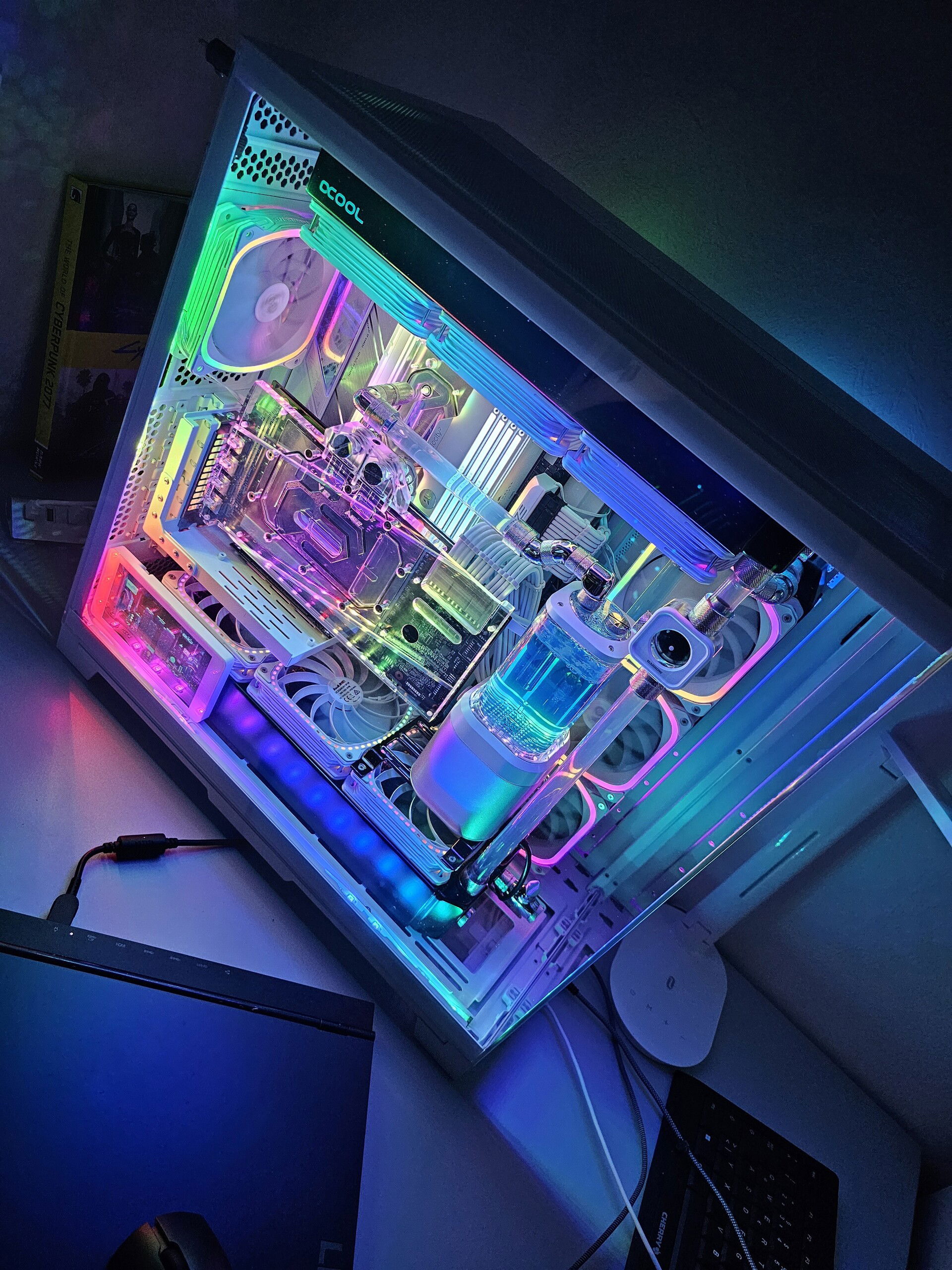 Lian Li EVO XL White Build » builds.gg