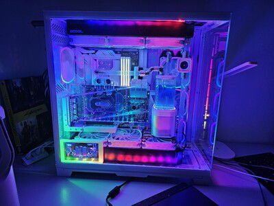 1st build: Black and yellow » builds.gg