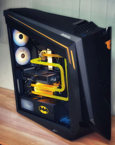 1st build: Black and yellow » builds.gg
