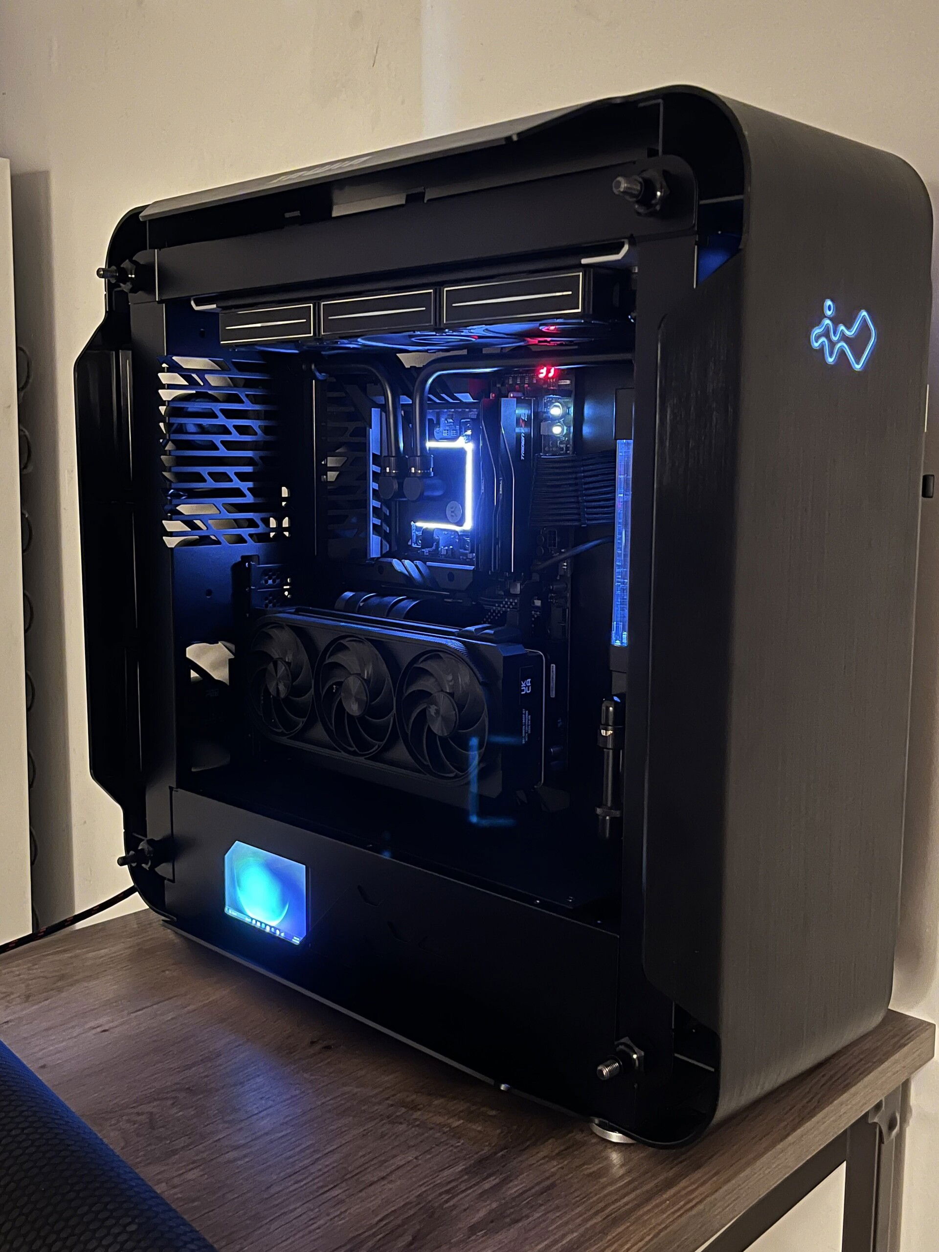 2024 InWin 925 rebuild » builds.gg