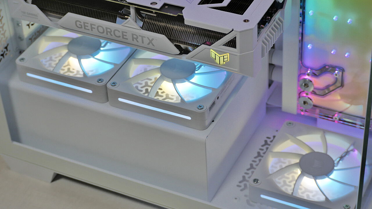 CORSAIR 3500X White BTF Build | Cable-less Tube-less Water Cooled ...