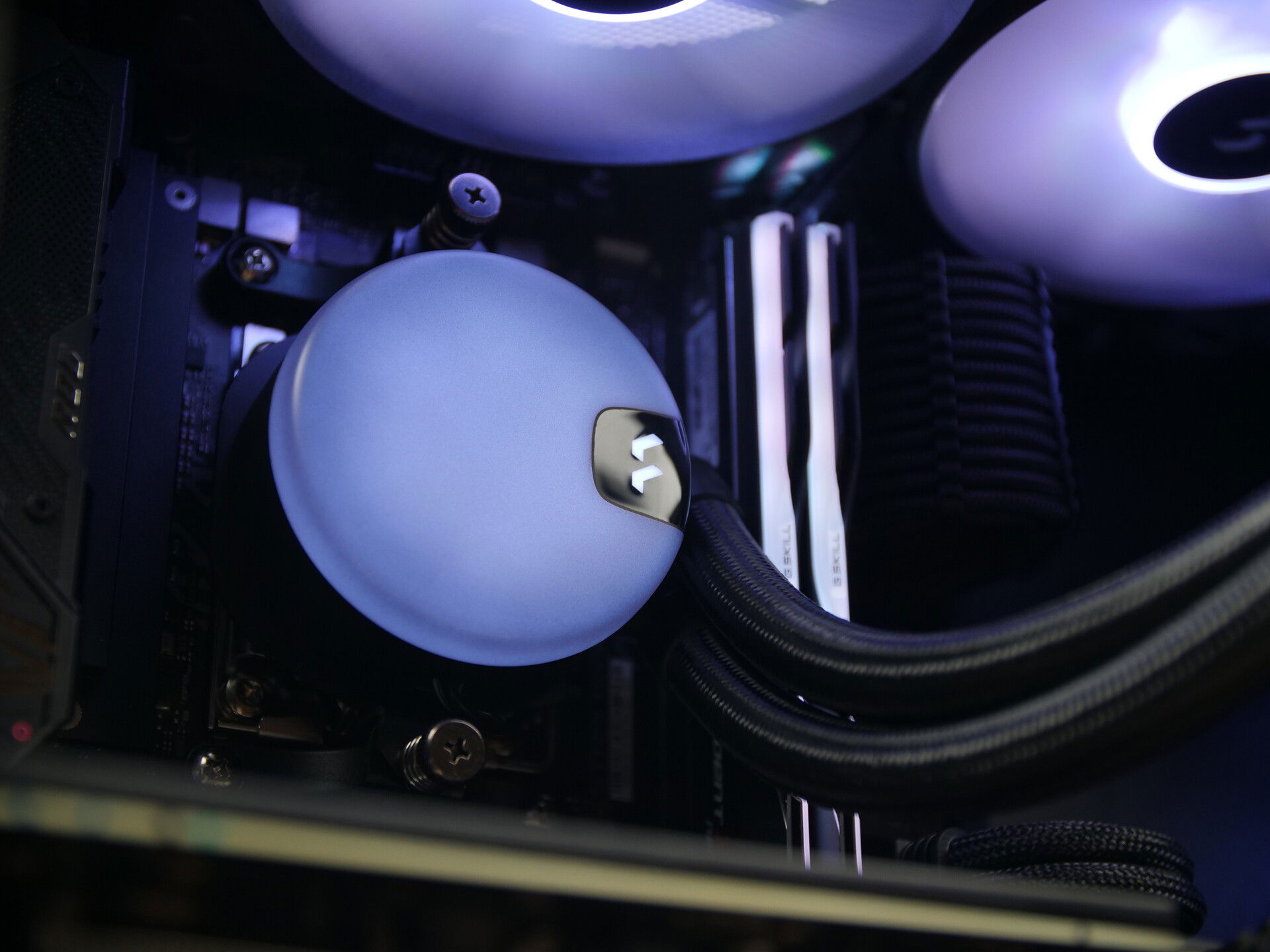 Fractal Design North 'Nano' Scratch build » builds.gg