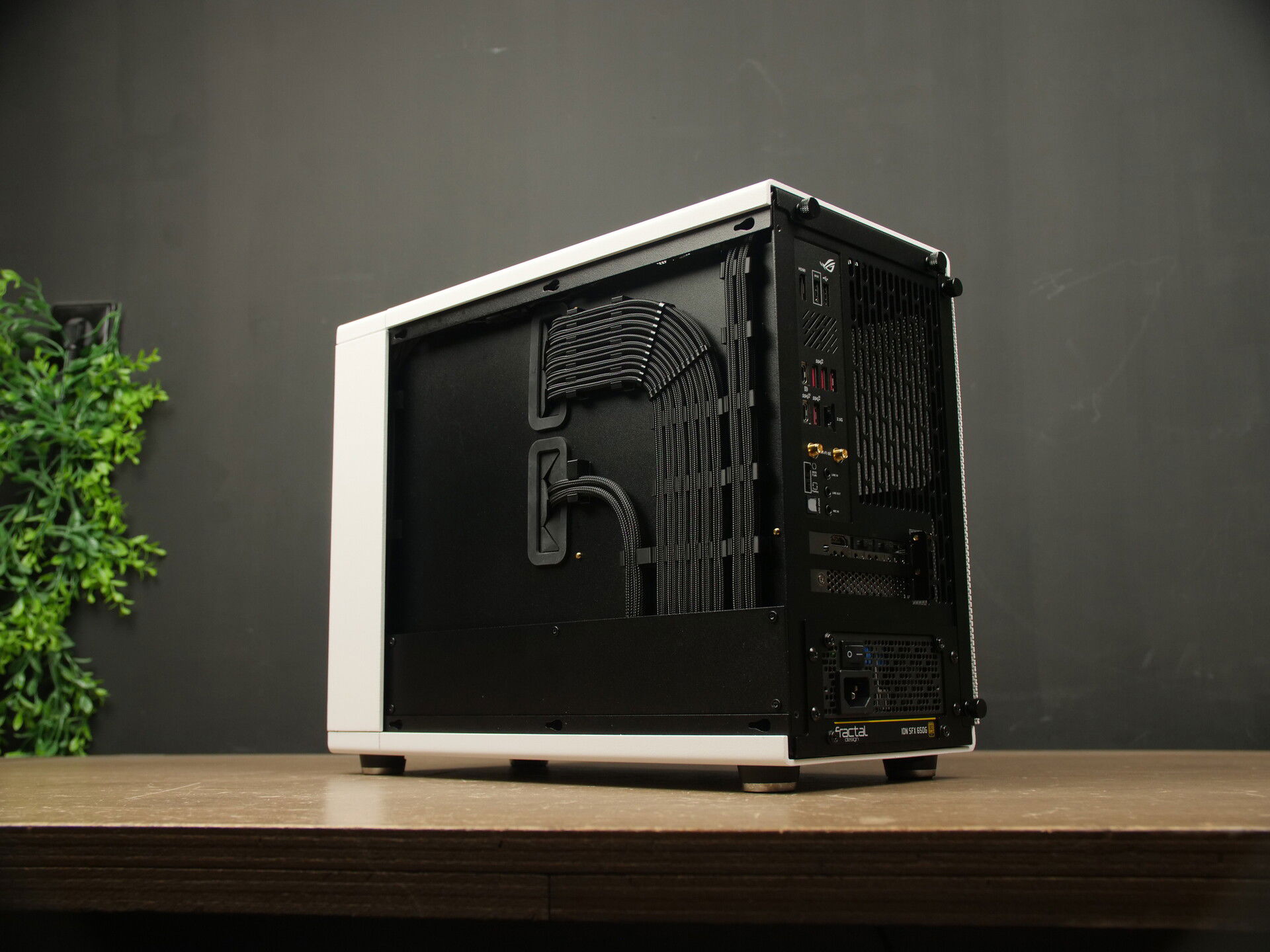 Fractal Design North 'Nano' Scratch build » builds.gg