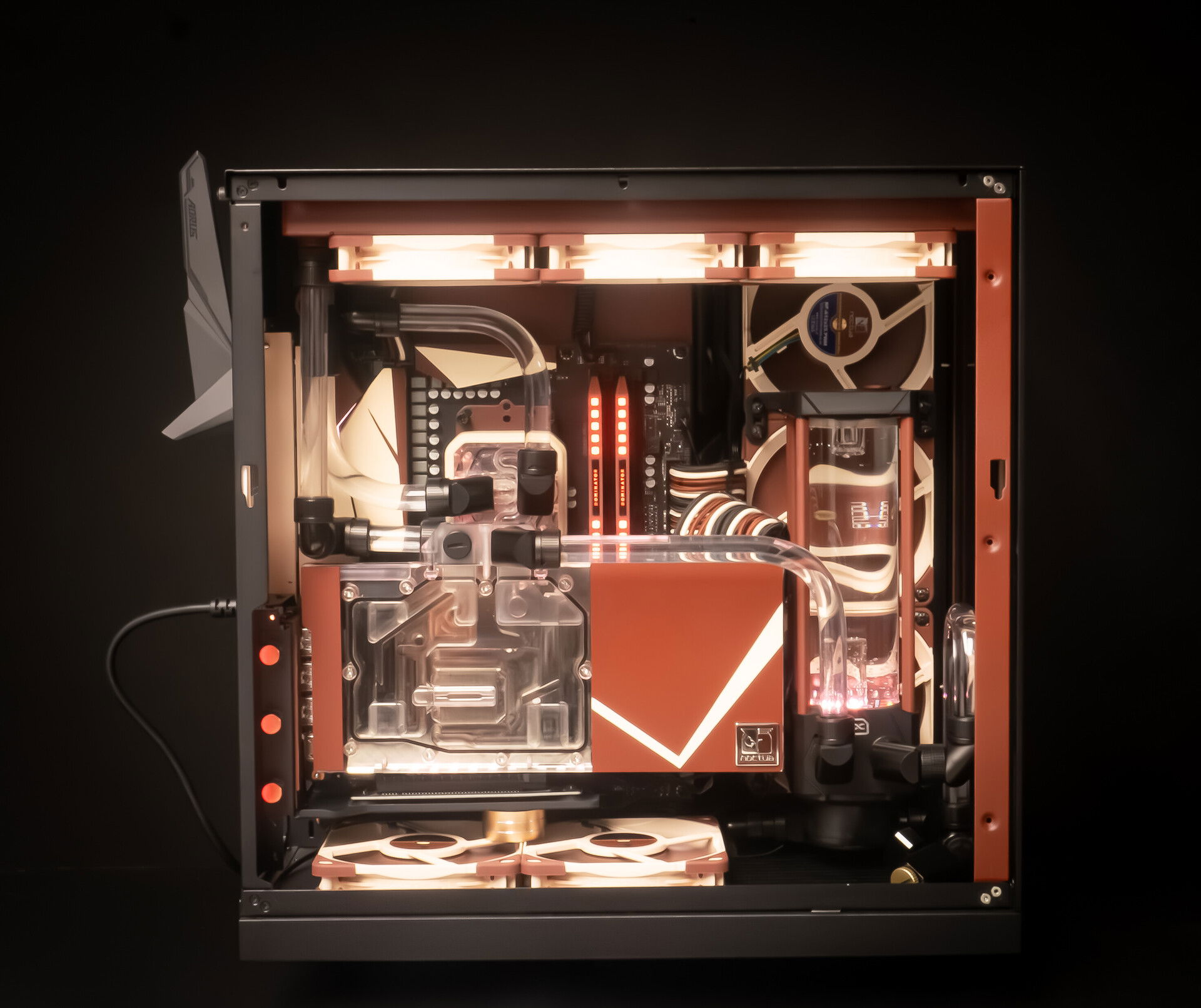 Noctua Custom Loop » builds.gg