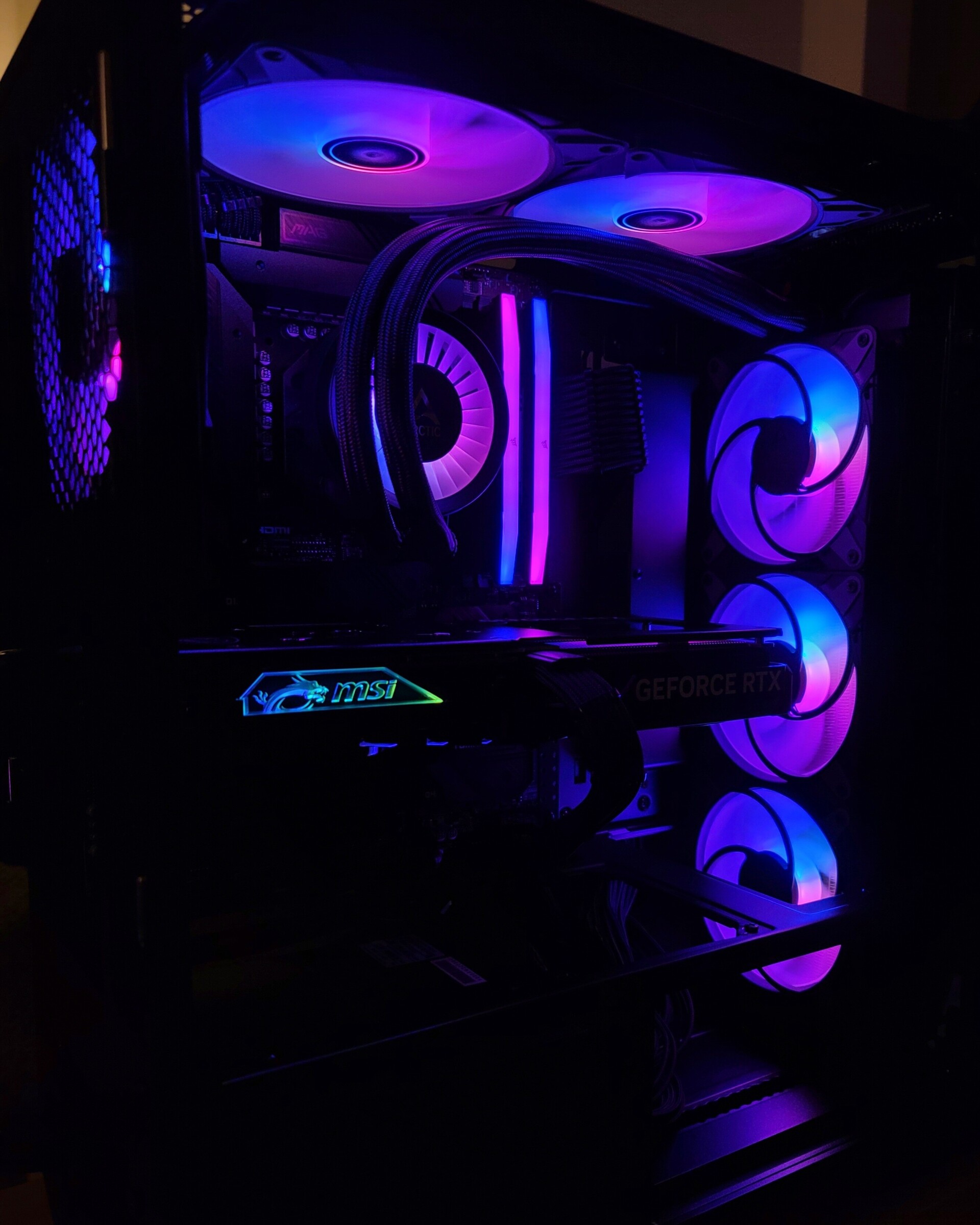 i5 14600KF Lancool build » builds.gg