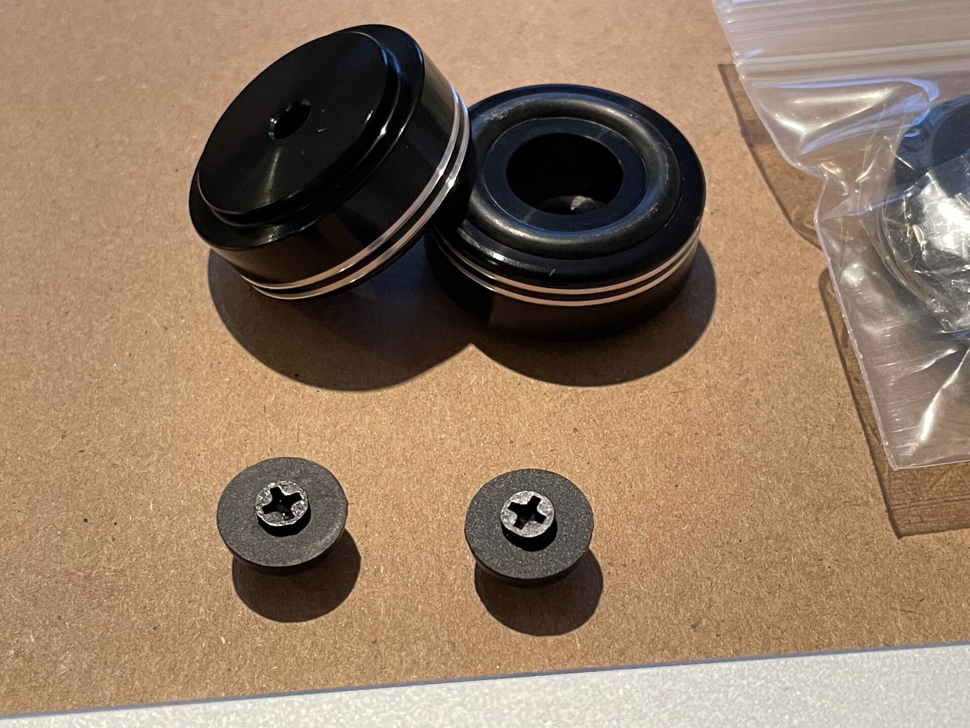 Silver Air-NCase M2 + RTX 5080 » builds.gg