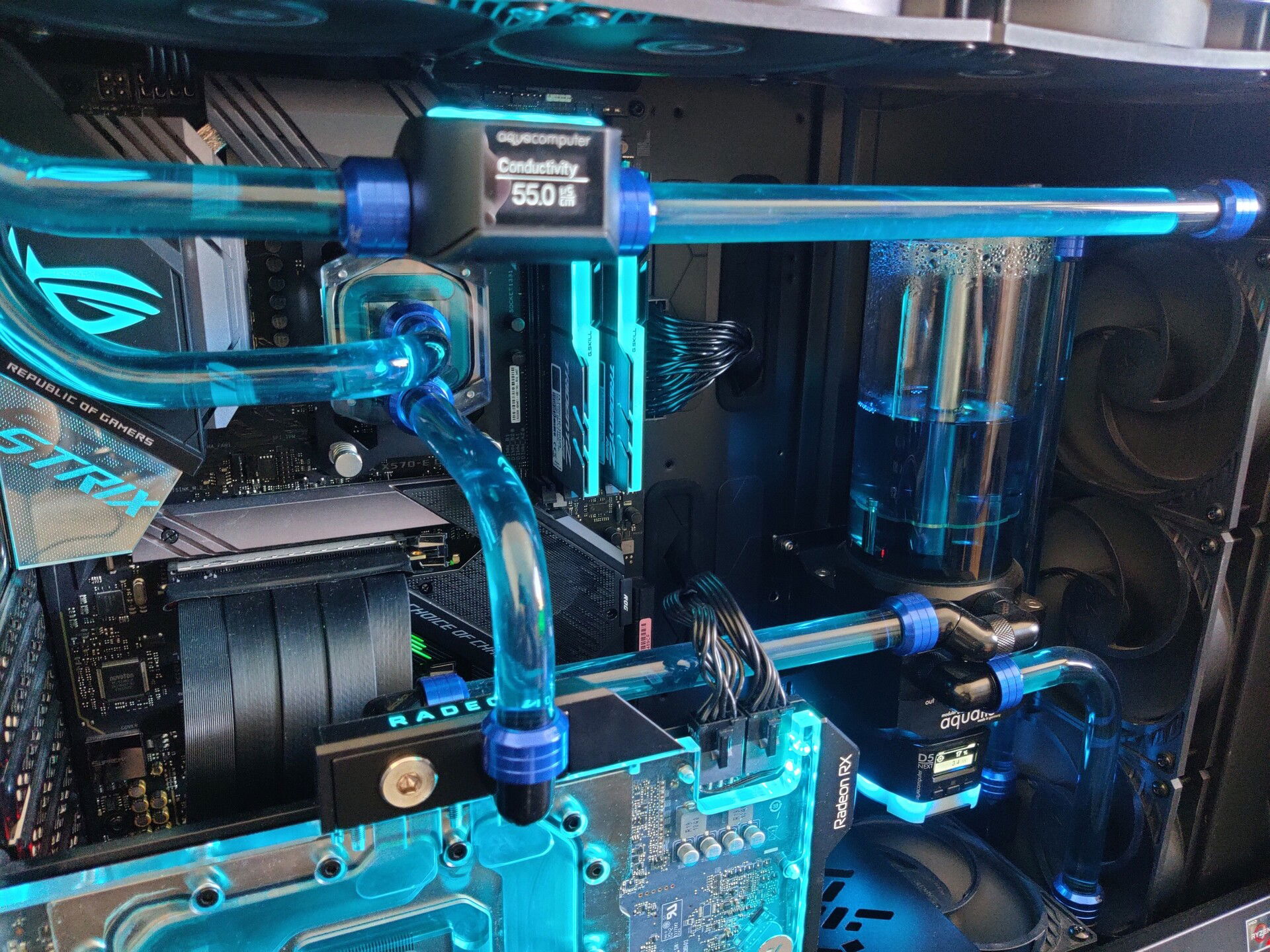 Fractal Design Define 7 XL Blue Build v2 » builds.gg