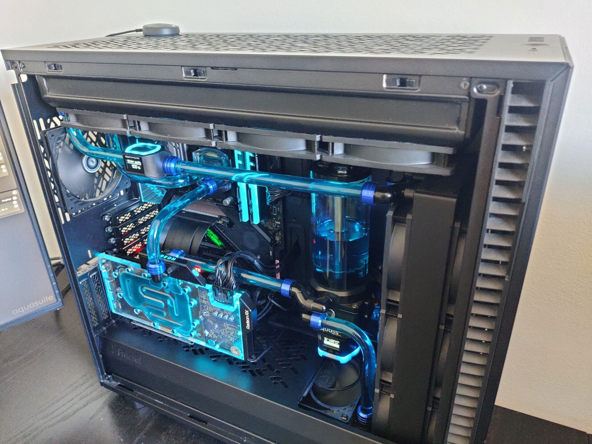 Fractal Design Define 7 XL Blue Build v2 » builds.gg