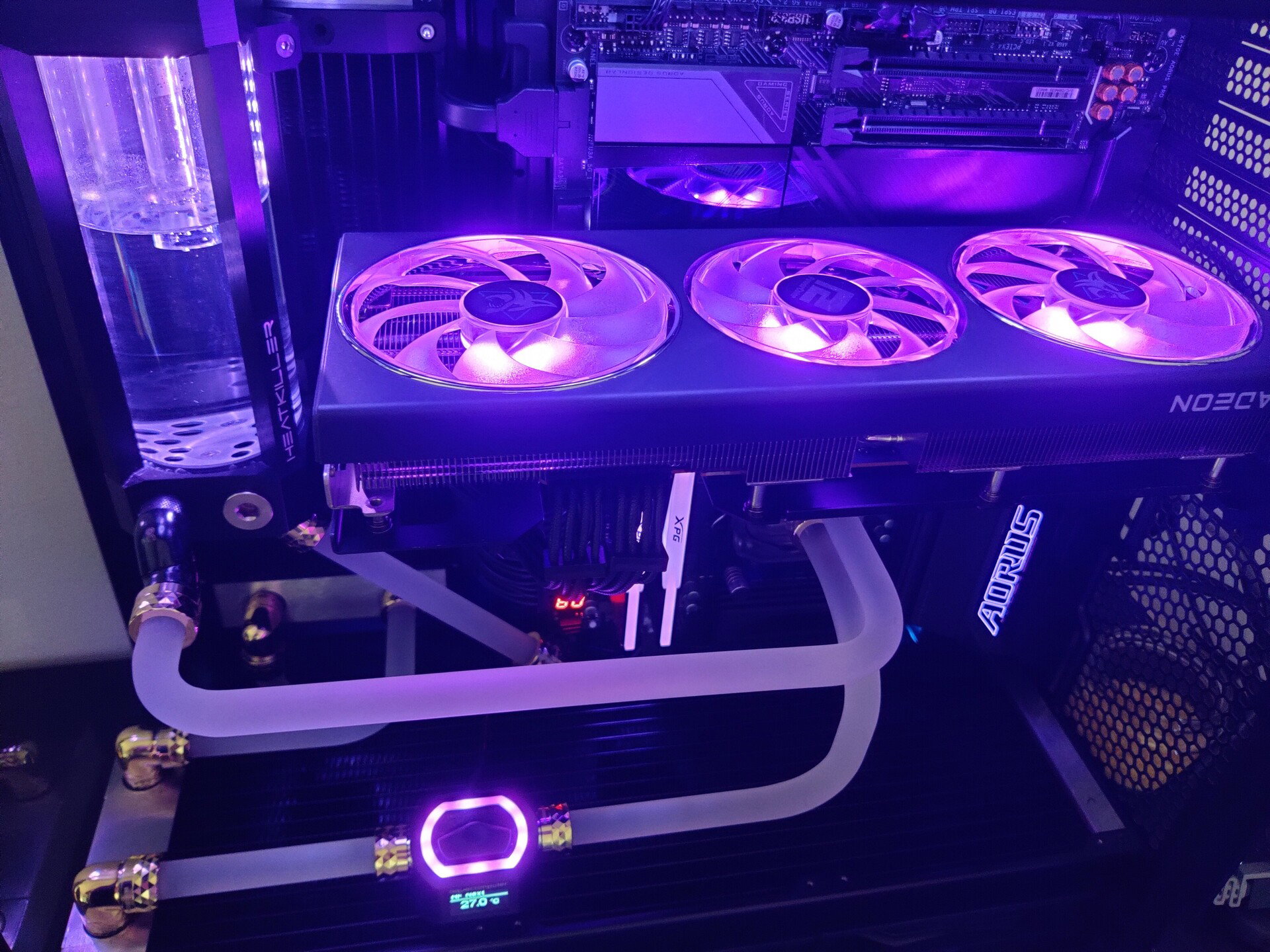 Lian Li O11 Dynamic EVO RGB Black/Gold » builds.gg