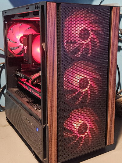 Custom Wall PC » builds.gg