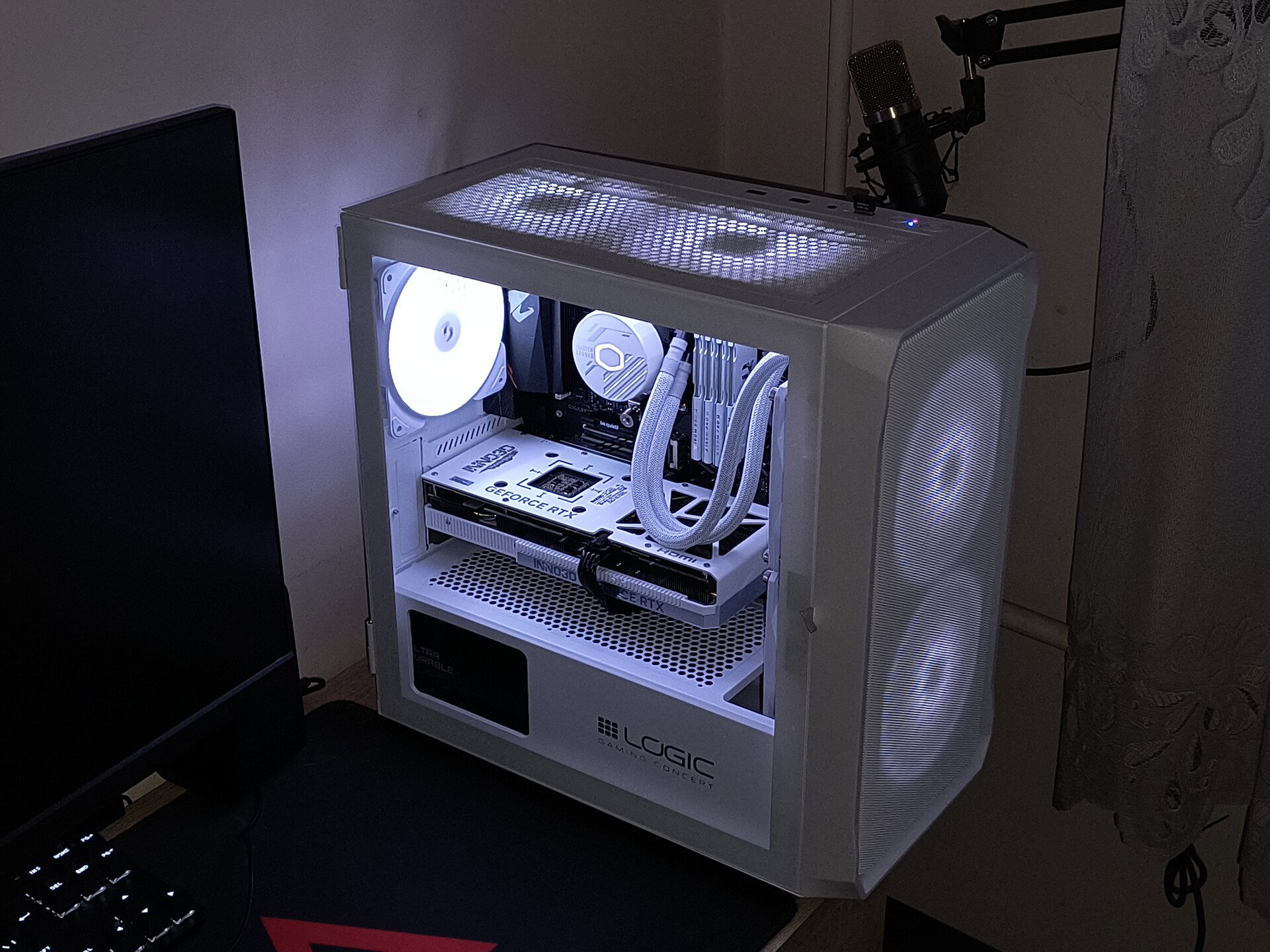 Black & White PC » builds.gg