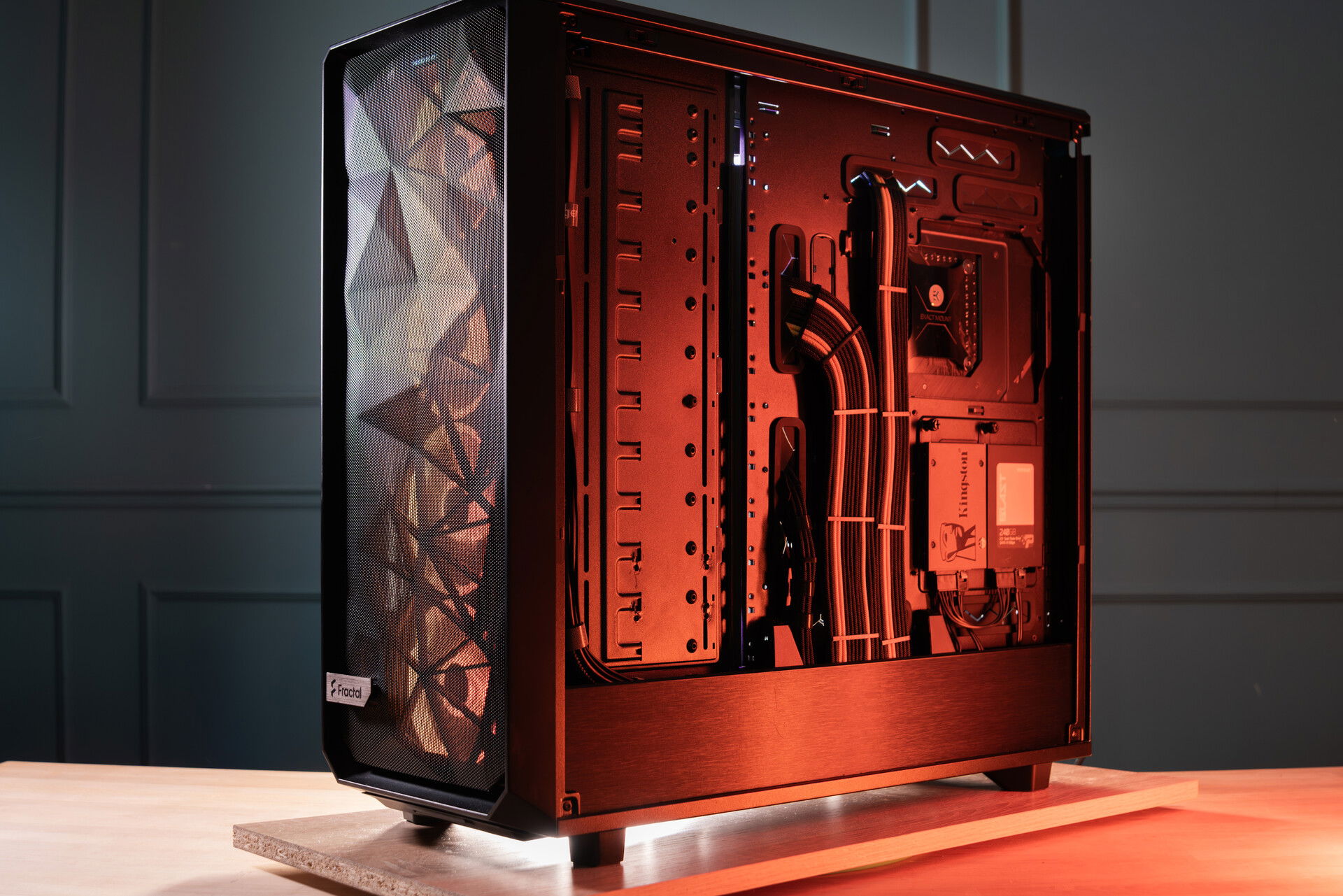 Fractal Design clean looking custom loop&cables build » builds.gg