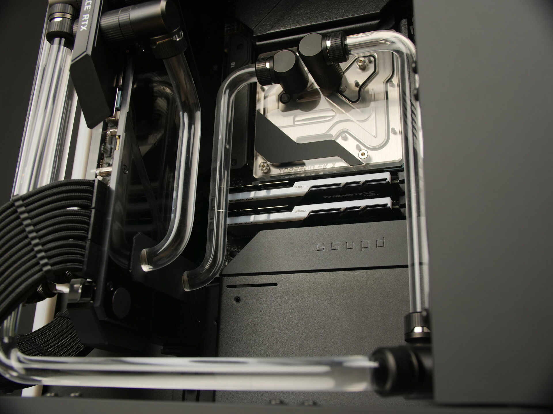 SSUPD Xhuttle » builds.gg