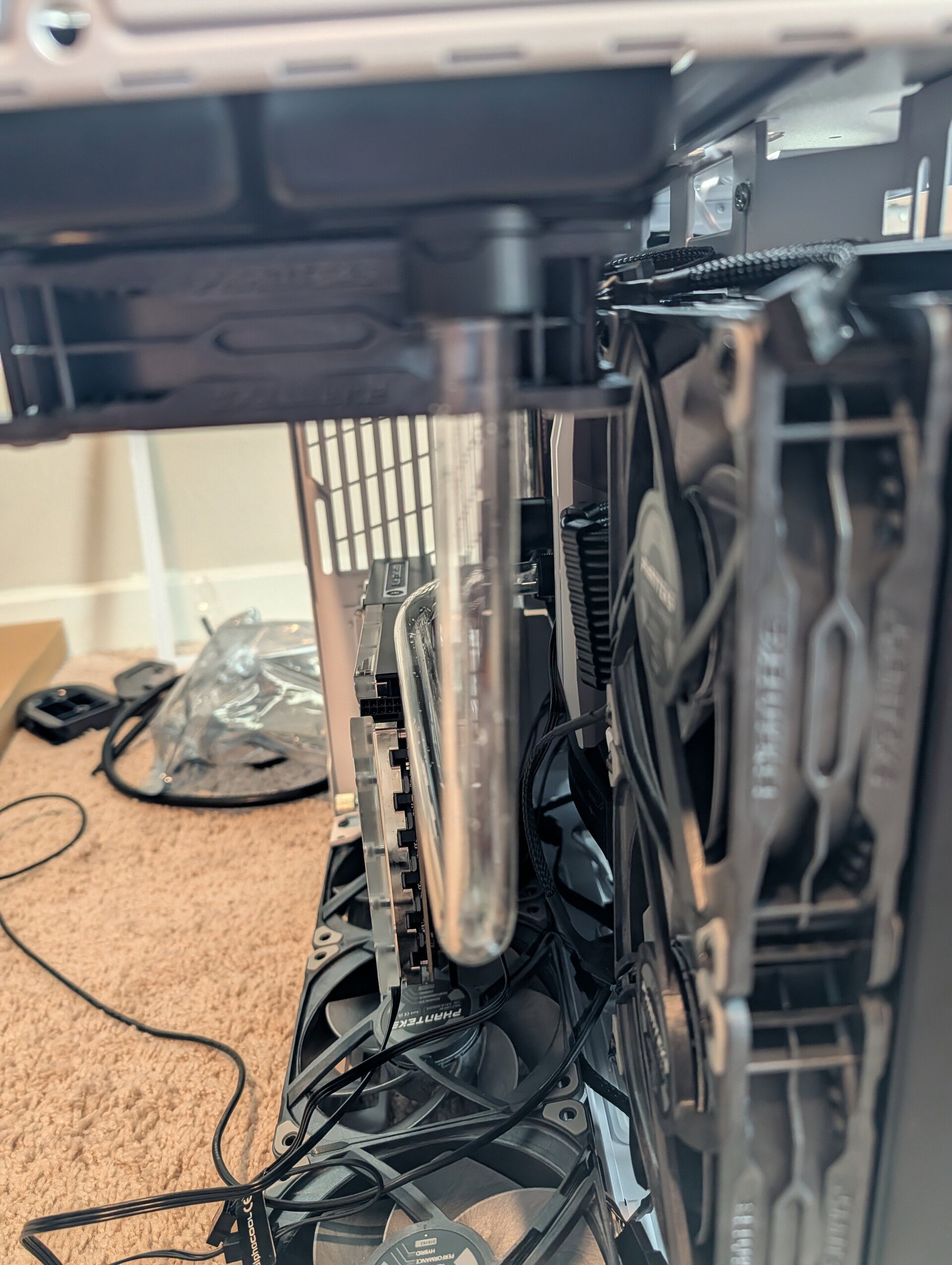 O11 Mini V2 / White & Black / Vertical GPU » builds.gg