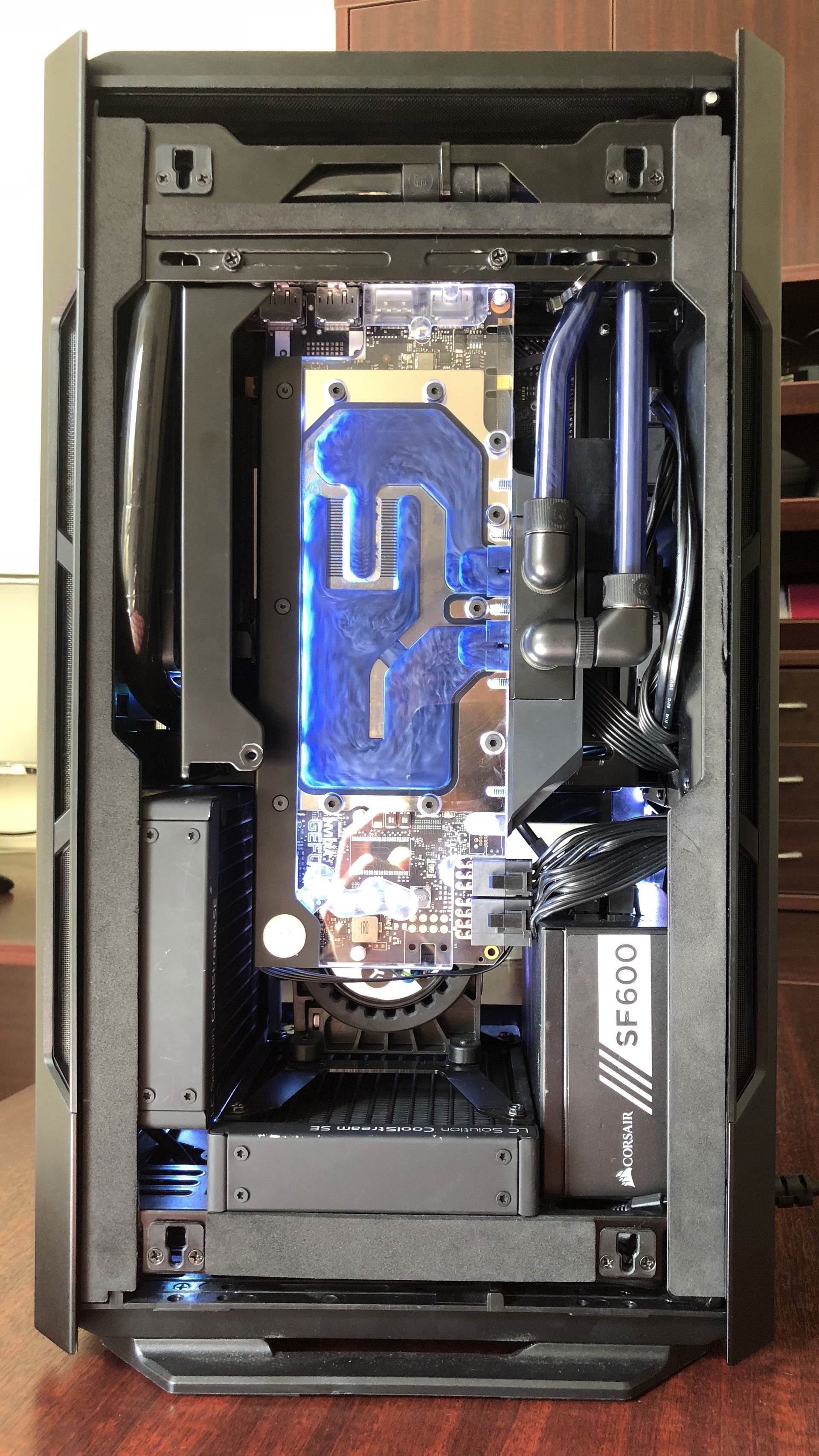 Hardline mITX Build with a Small Footprint » builds.gg