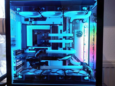 IRON MAN THEME CUSTOM PC » builds.gg