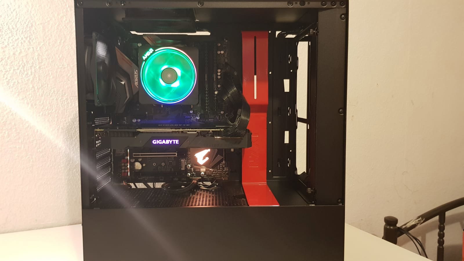 High End Gaming PC NZXT H500 BLACK/RED » builds.gg