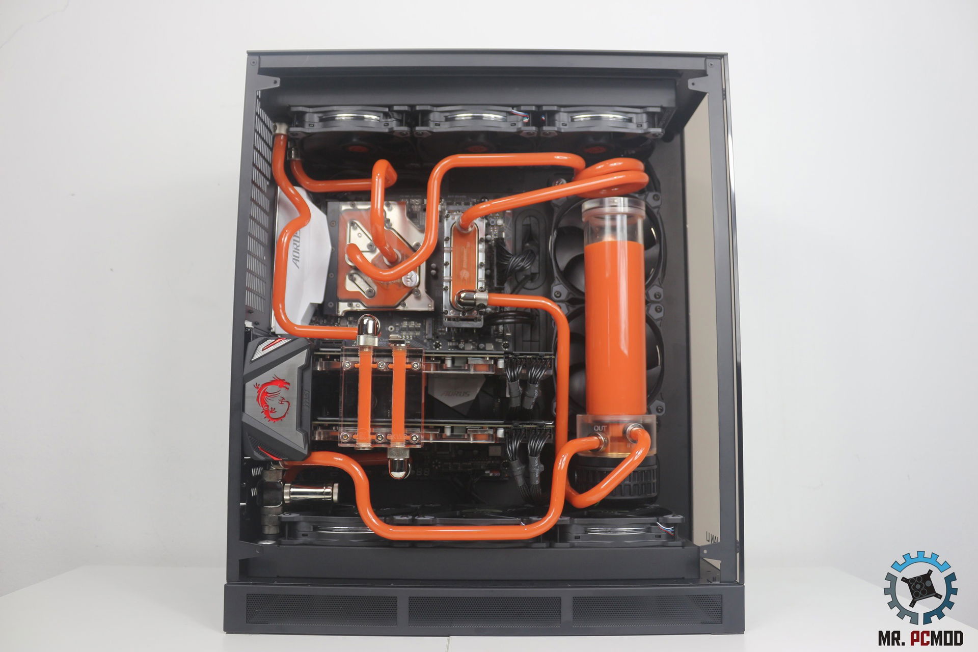 WATERCOOLED LIAN LI – March 2018 » builds.gg