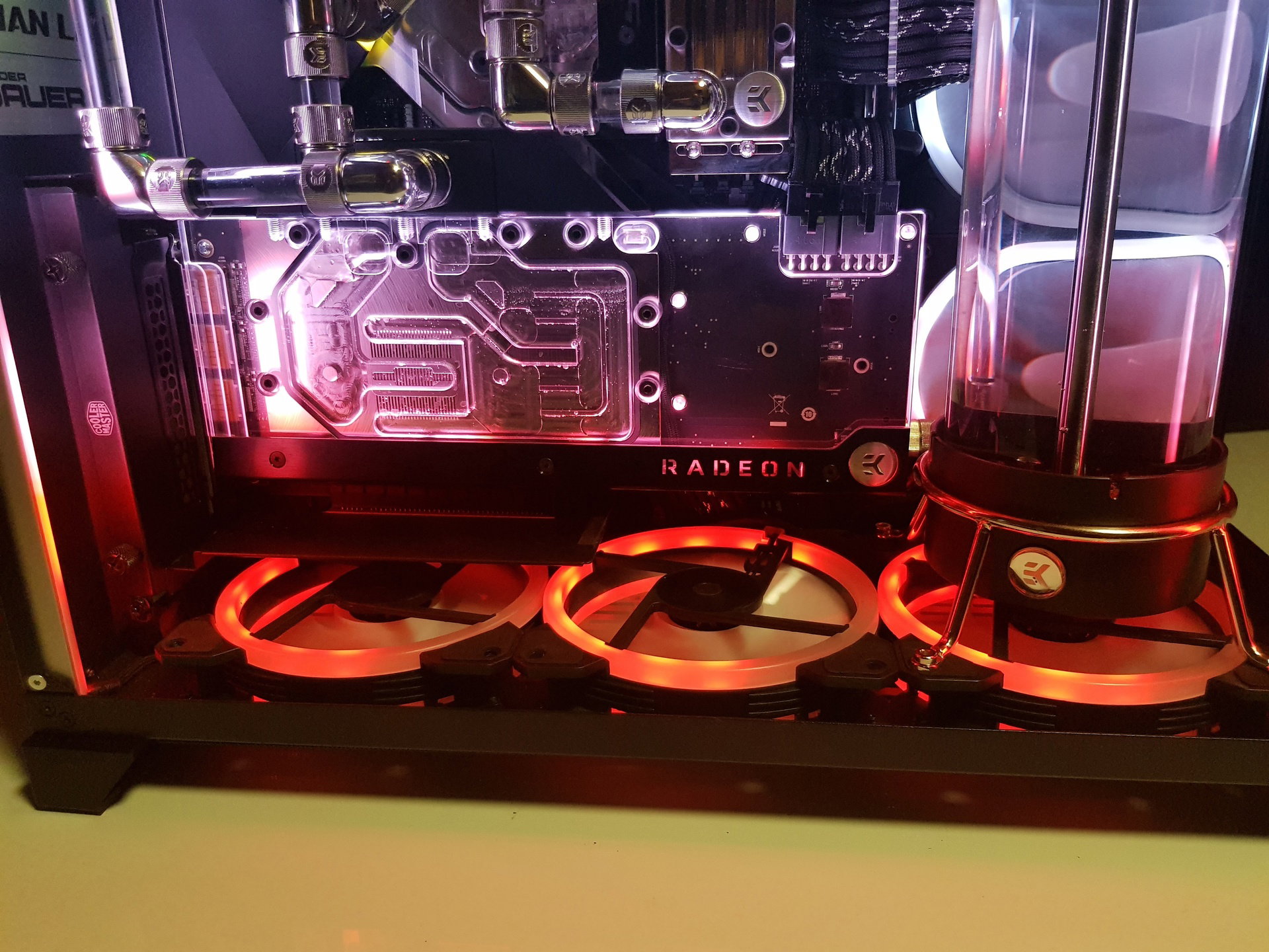 Crazy Unld P.N Modded Lian-Li pc 011 Dynamic » builds.gg