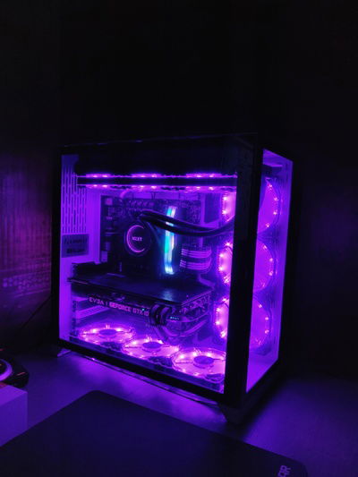 IRON MAN THEME CUSTOM PC » builds.gg