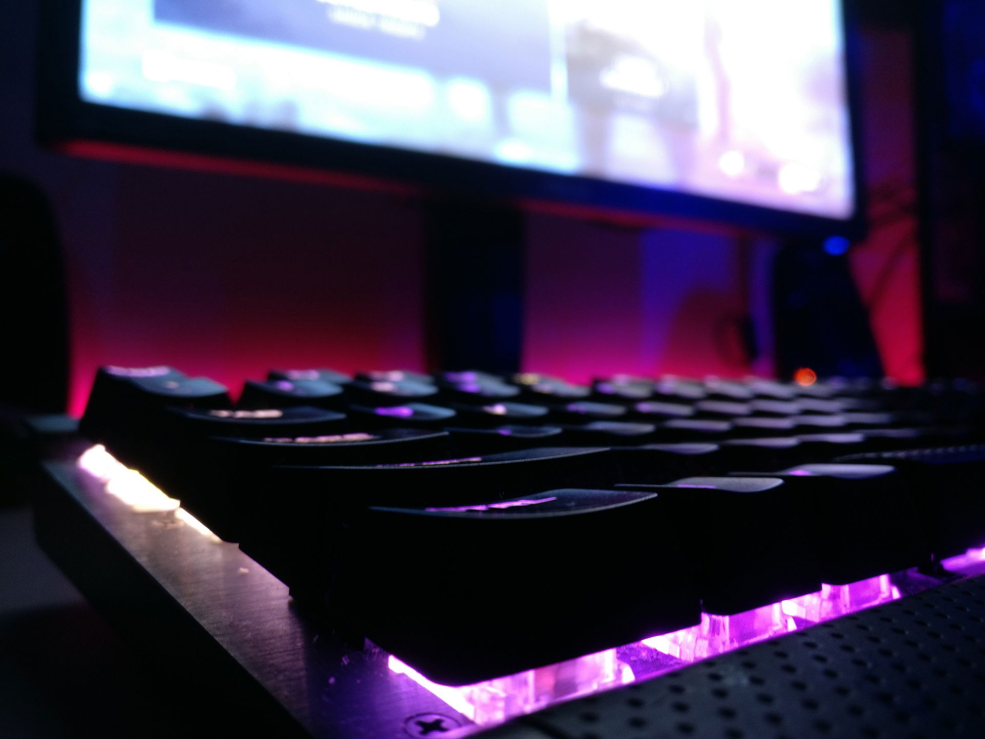 Neon Lights PC » builds.gg