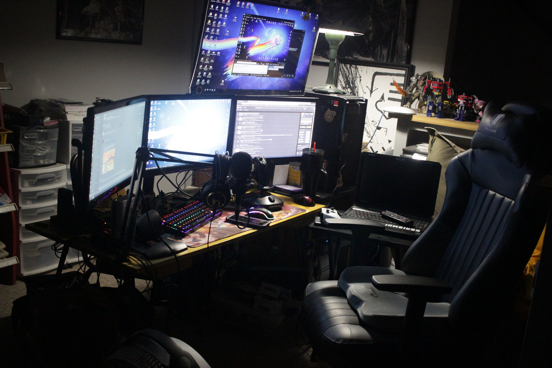 Home Battlestation » builds.gg