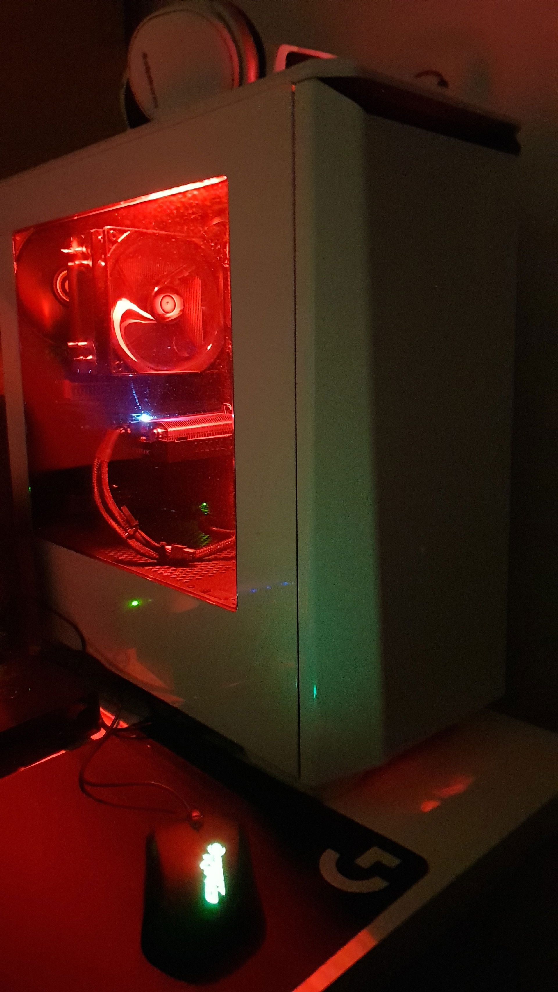 White gaming pc » builds.gg