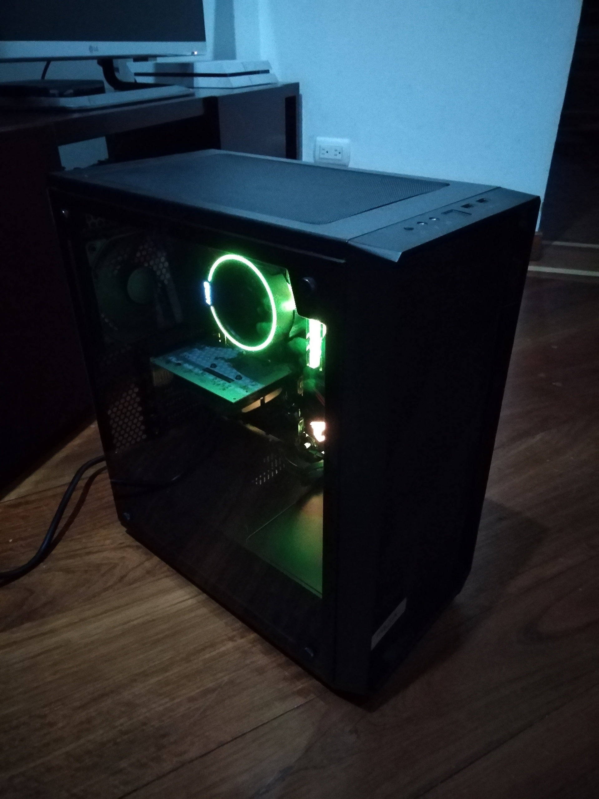 Needs a *real* GPU » builds.gg