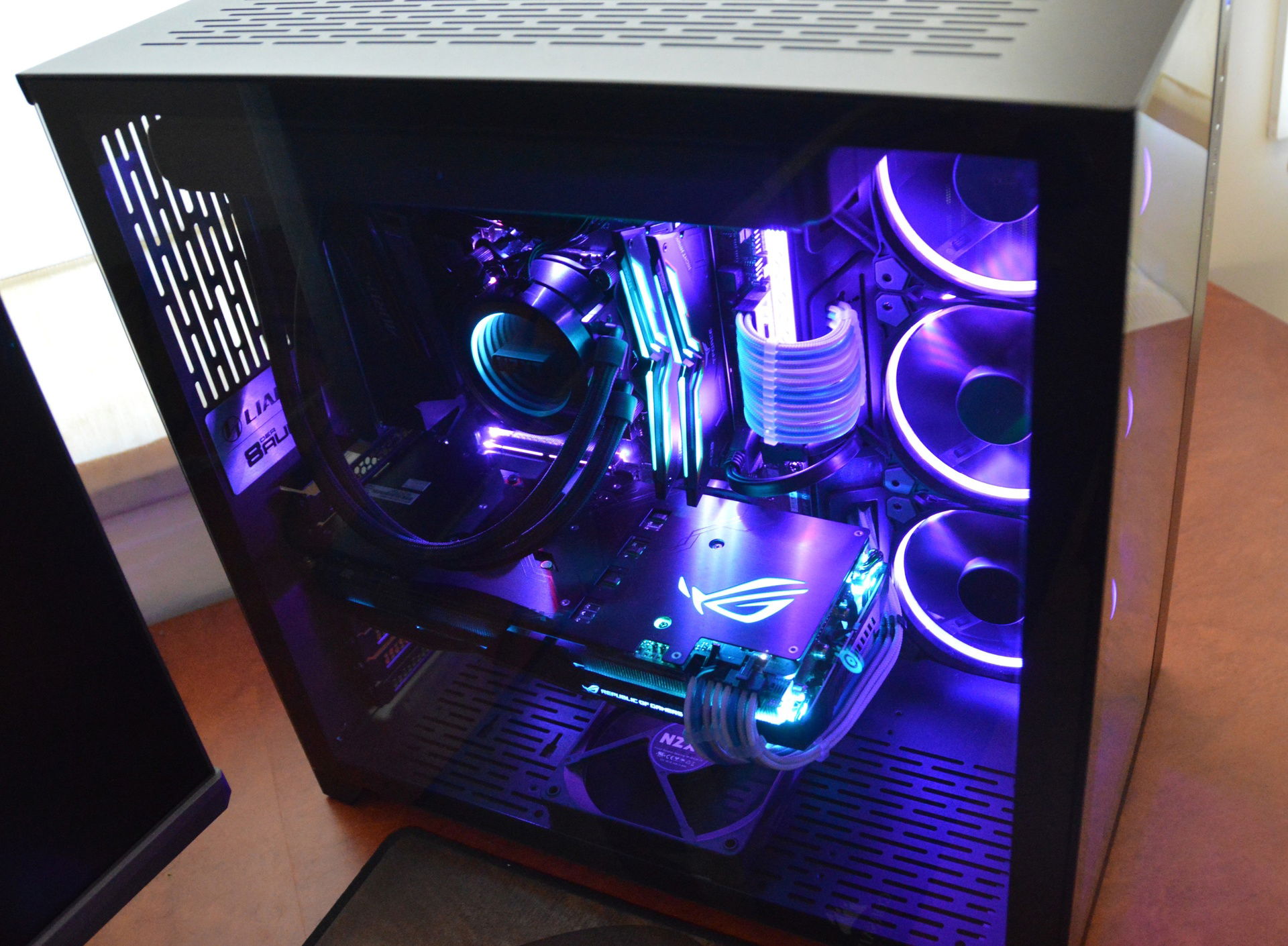 Lian Li PC 011 pink+teal » builds.gg