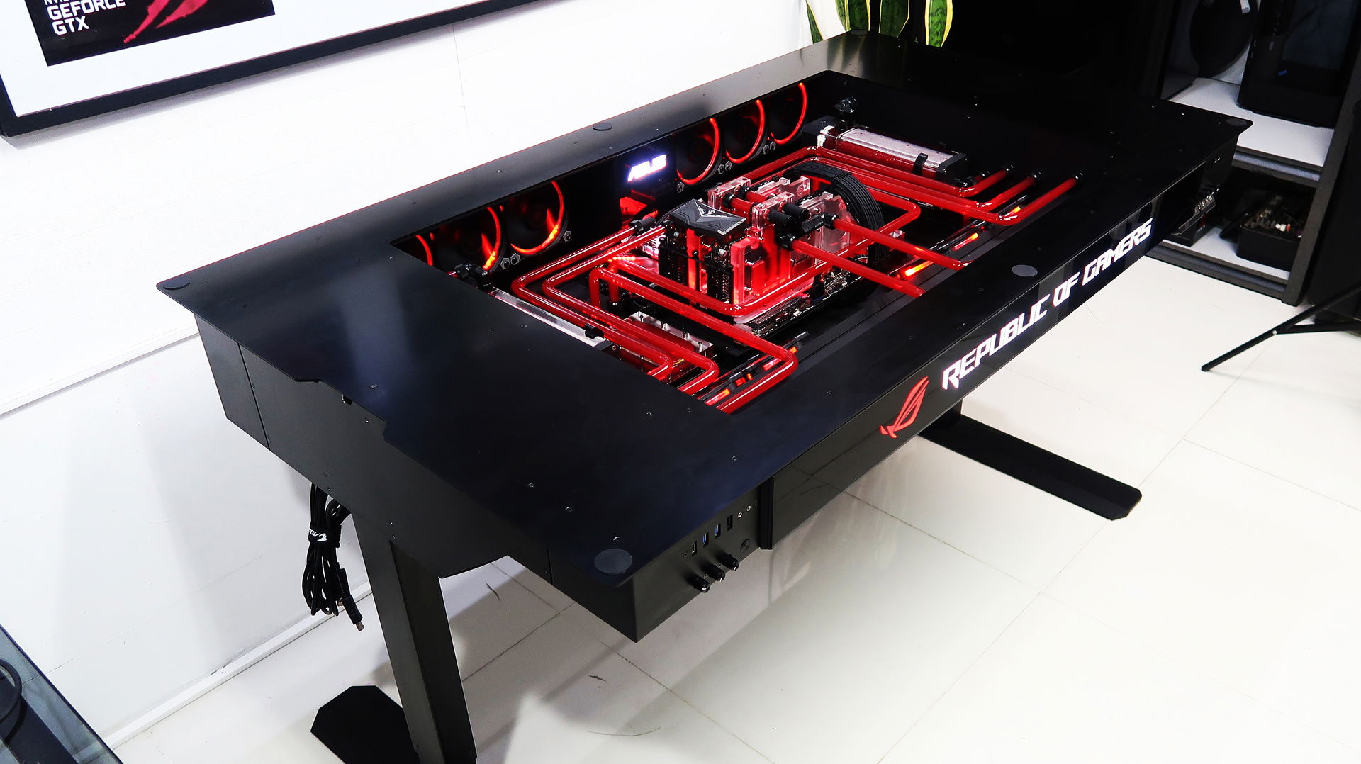 Custom Pc Build #47 "Project ROG" Lian Li DK-05X Desk Build Asus ...