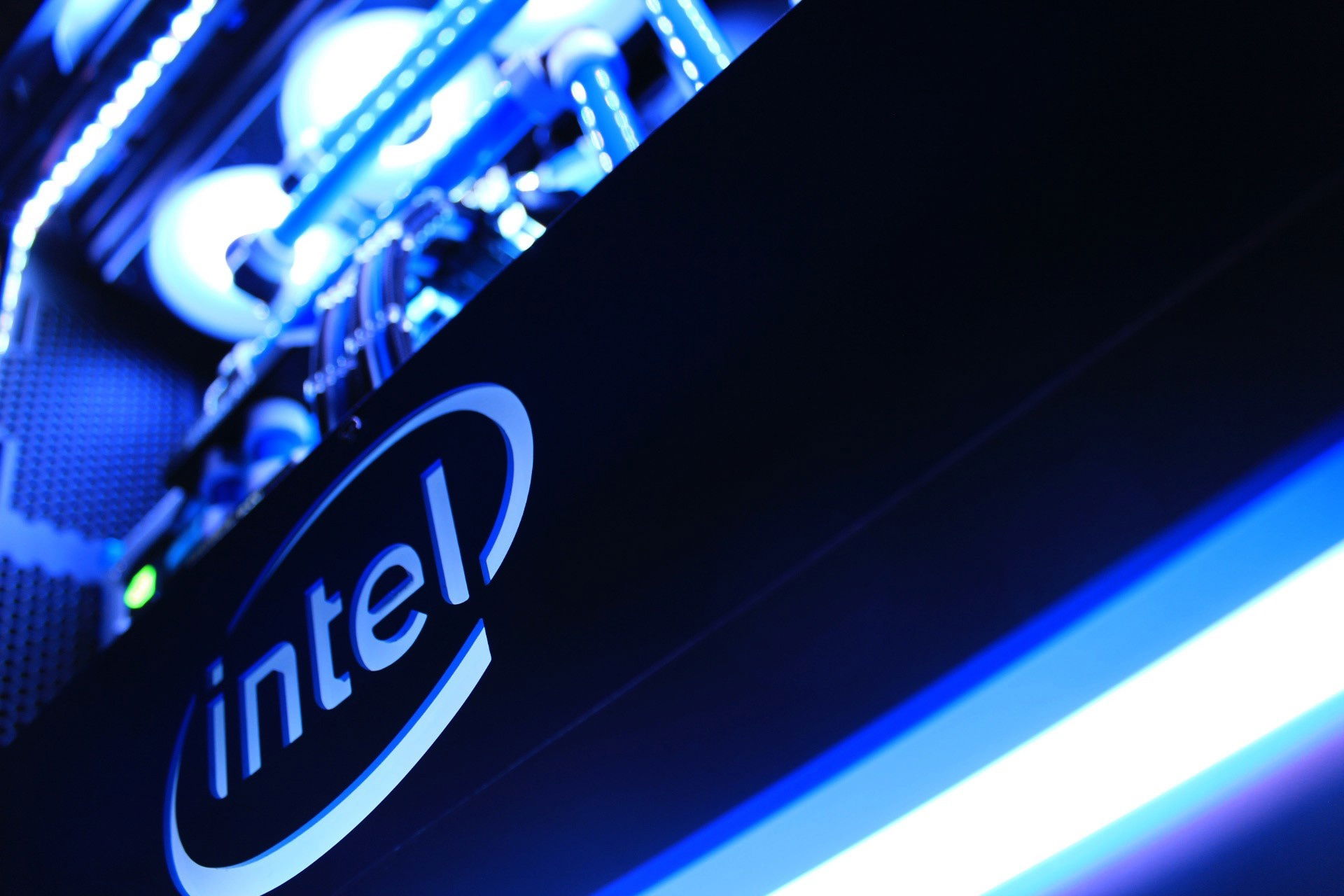 Intel 50 years anniversary » builds.gg