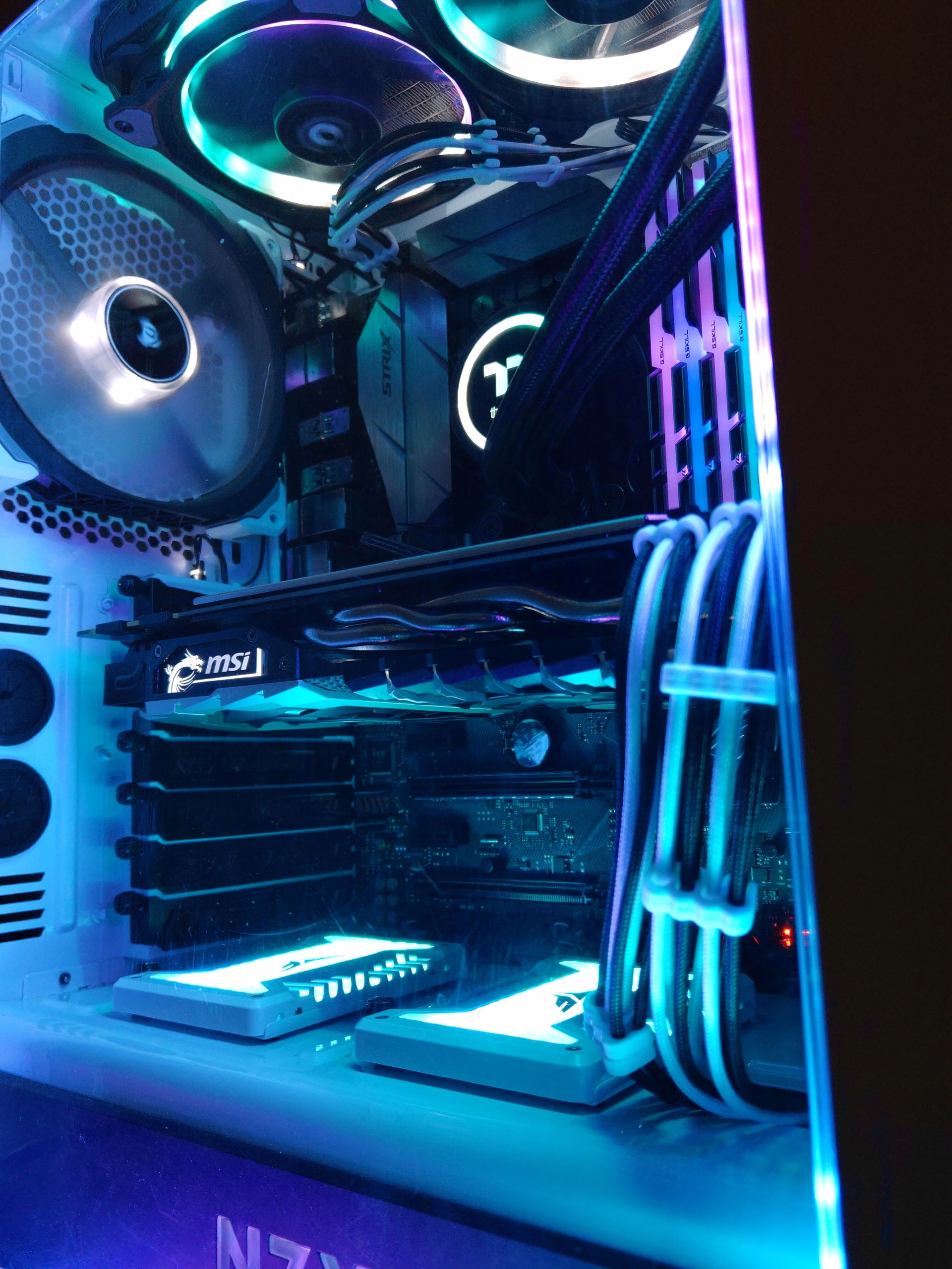 White ice » builds.gg