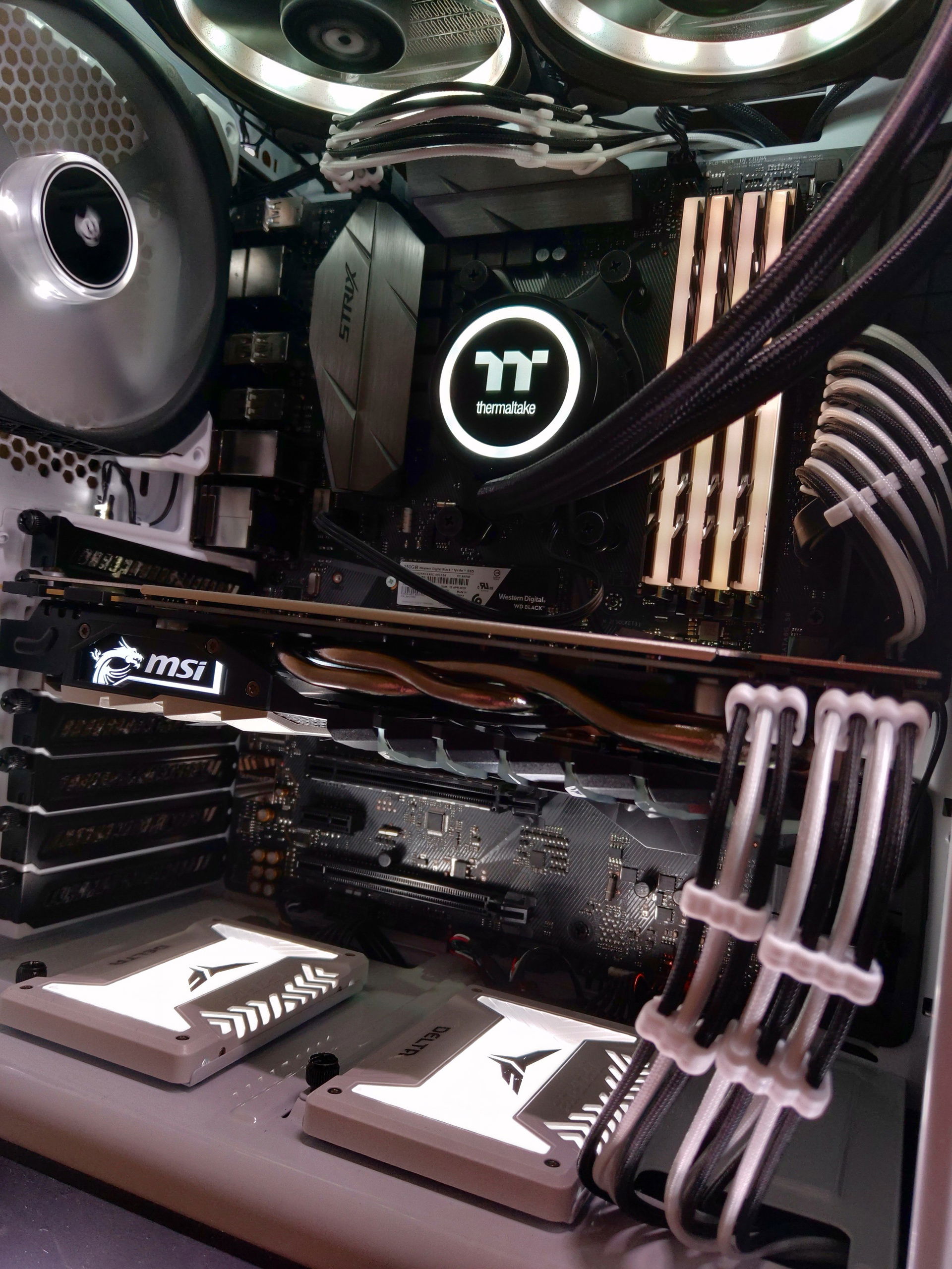 White ice » builds.gg