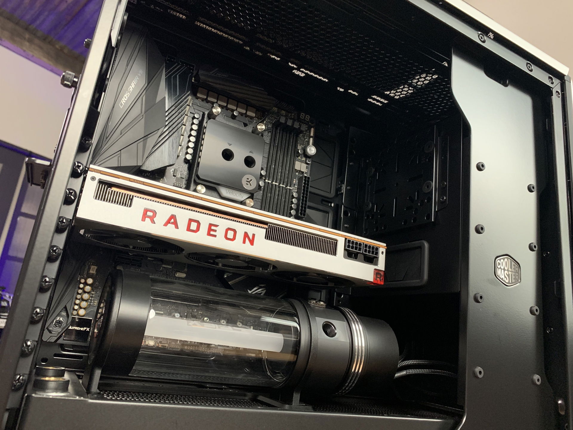 Custom AMD Radeon 7 PC (Name Pending) » builds.gg
