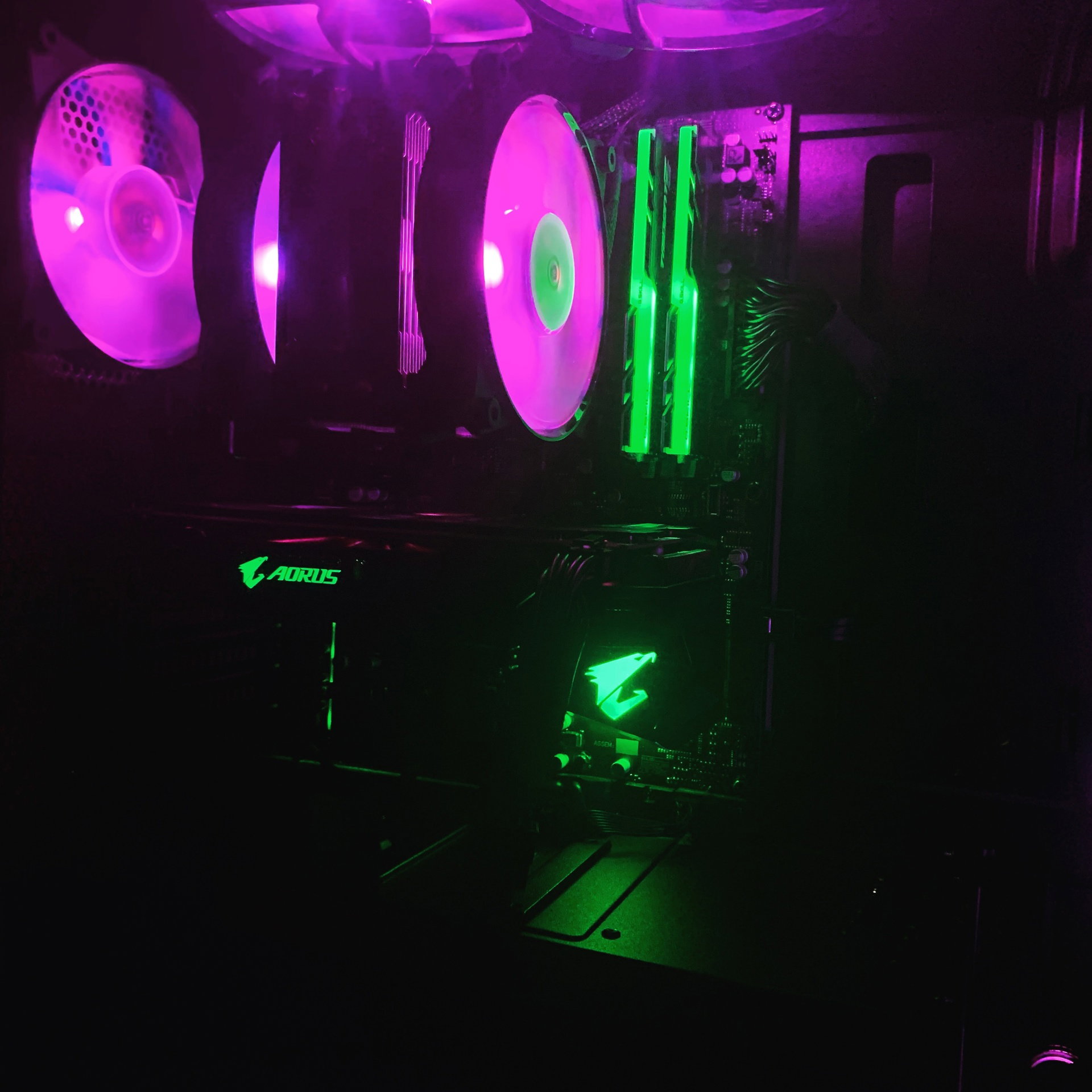 Aorus AMD Build 2018 » builds.gg