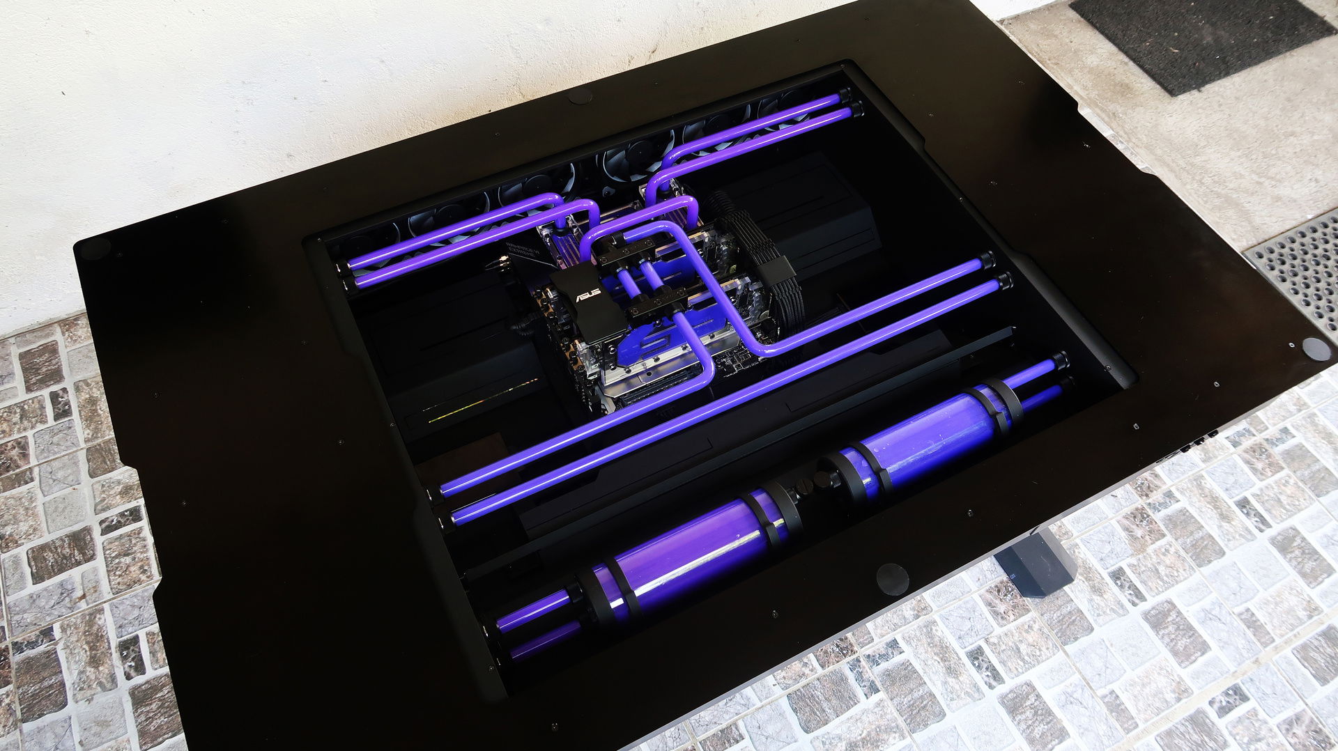 Custom Pc Build #40 "Genesis" Lian Li Dk-04 Beastly Watercooled Desk PC ...