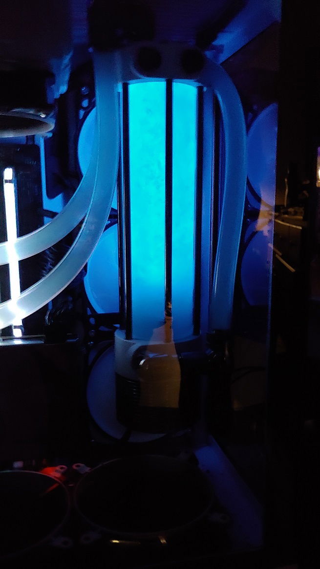 I AM GROOT!!! My first custom loop with insane RGB overkill » builds.gg