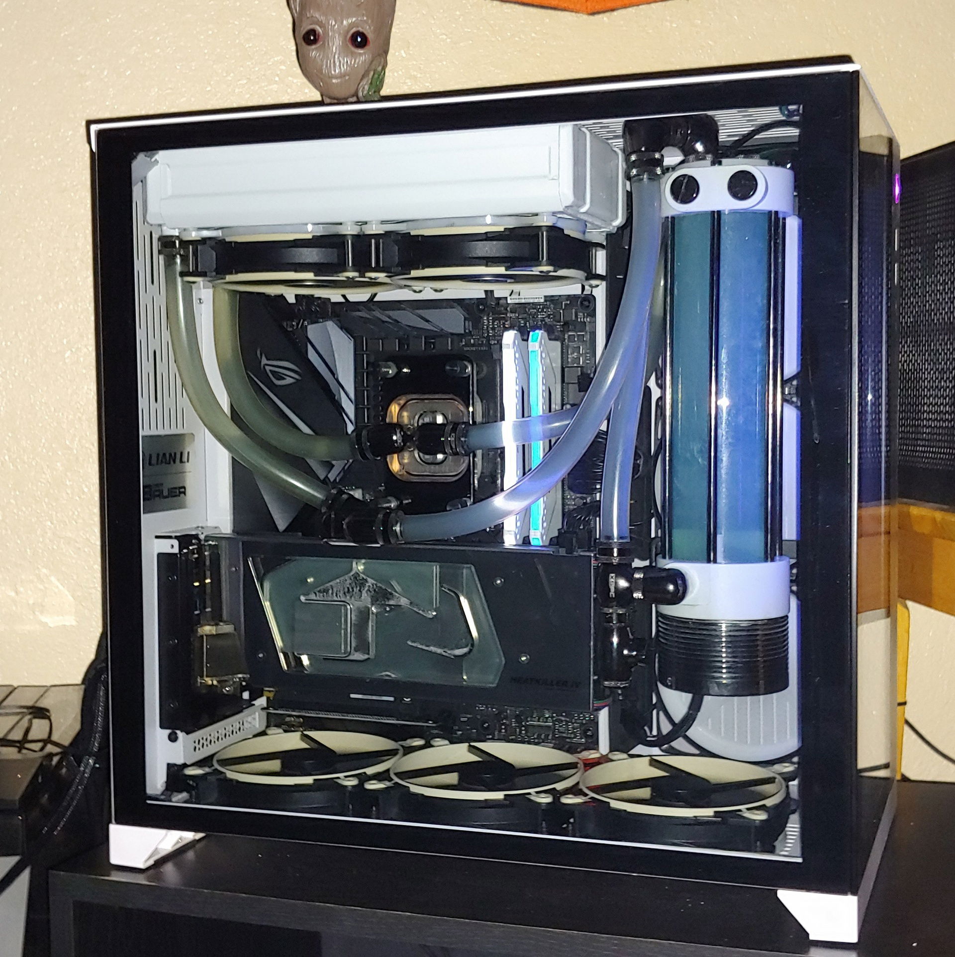 I AM GROOT!!! My first custom loop with insane RGB overkill » builds.gg