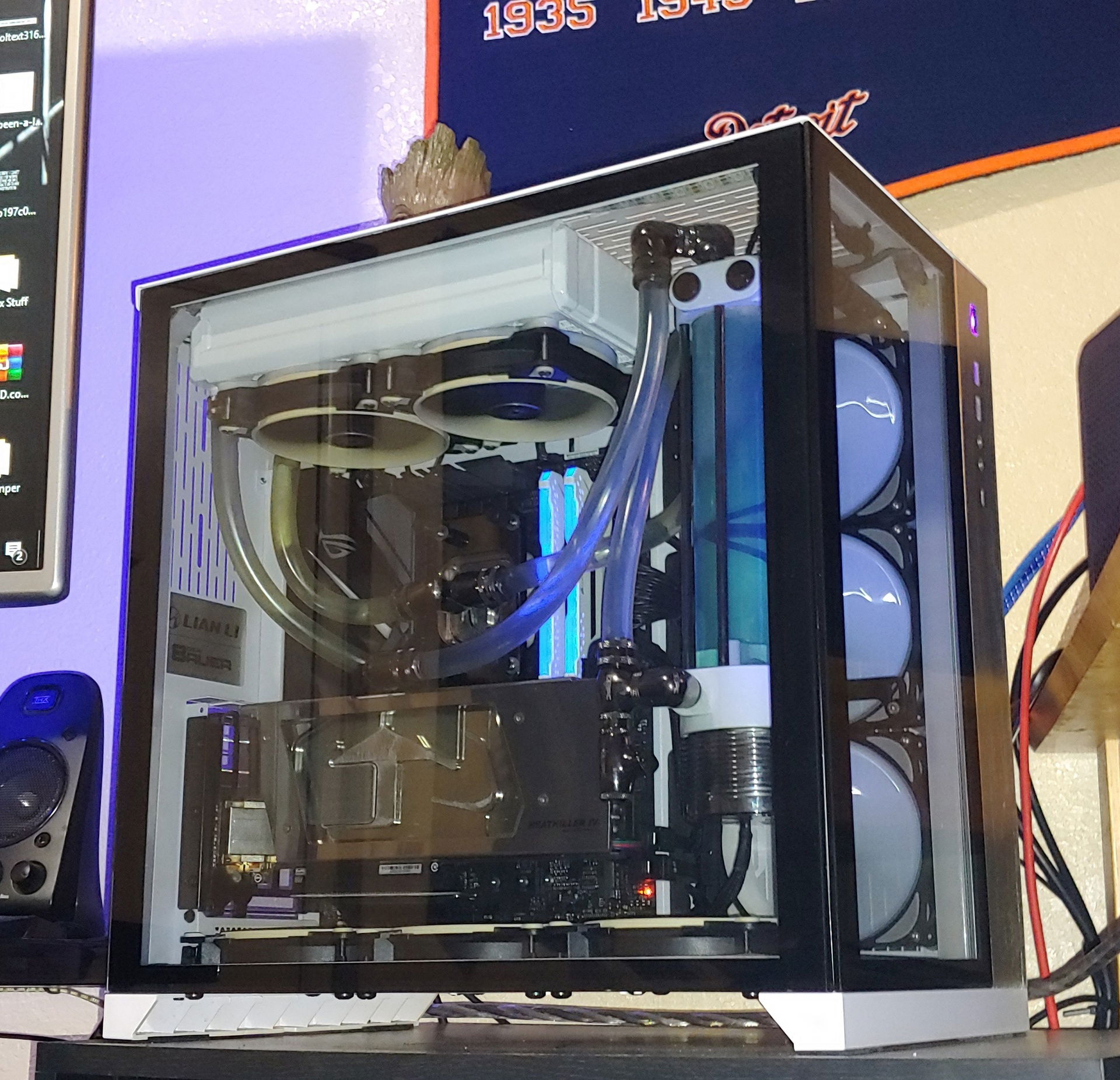 I AM GROOT!!! My first custom loop with insane RGB overkill » builds.gg