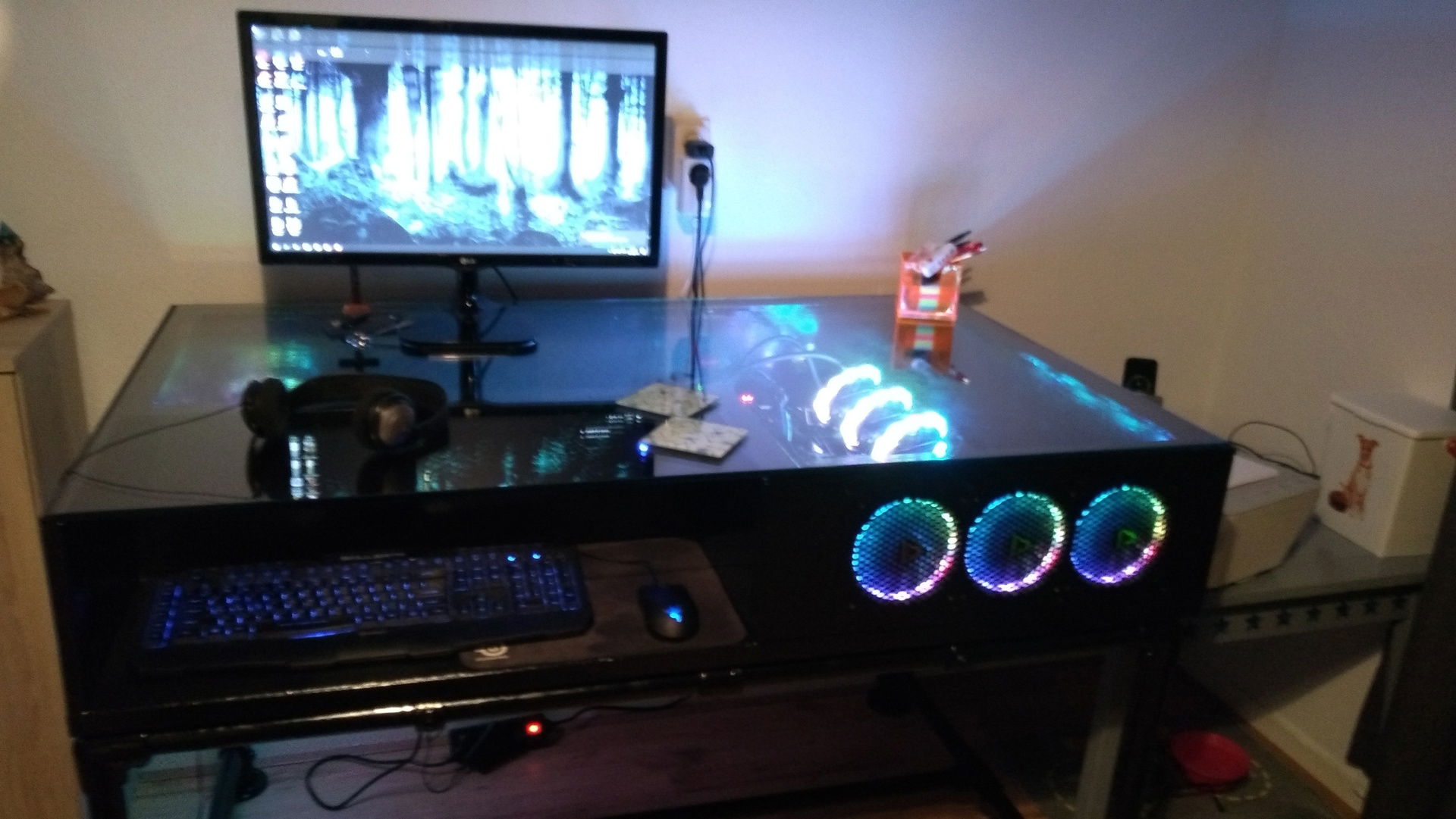 "Aaetpio" Desk PC Build » builds.gg