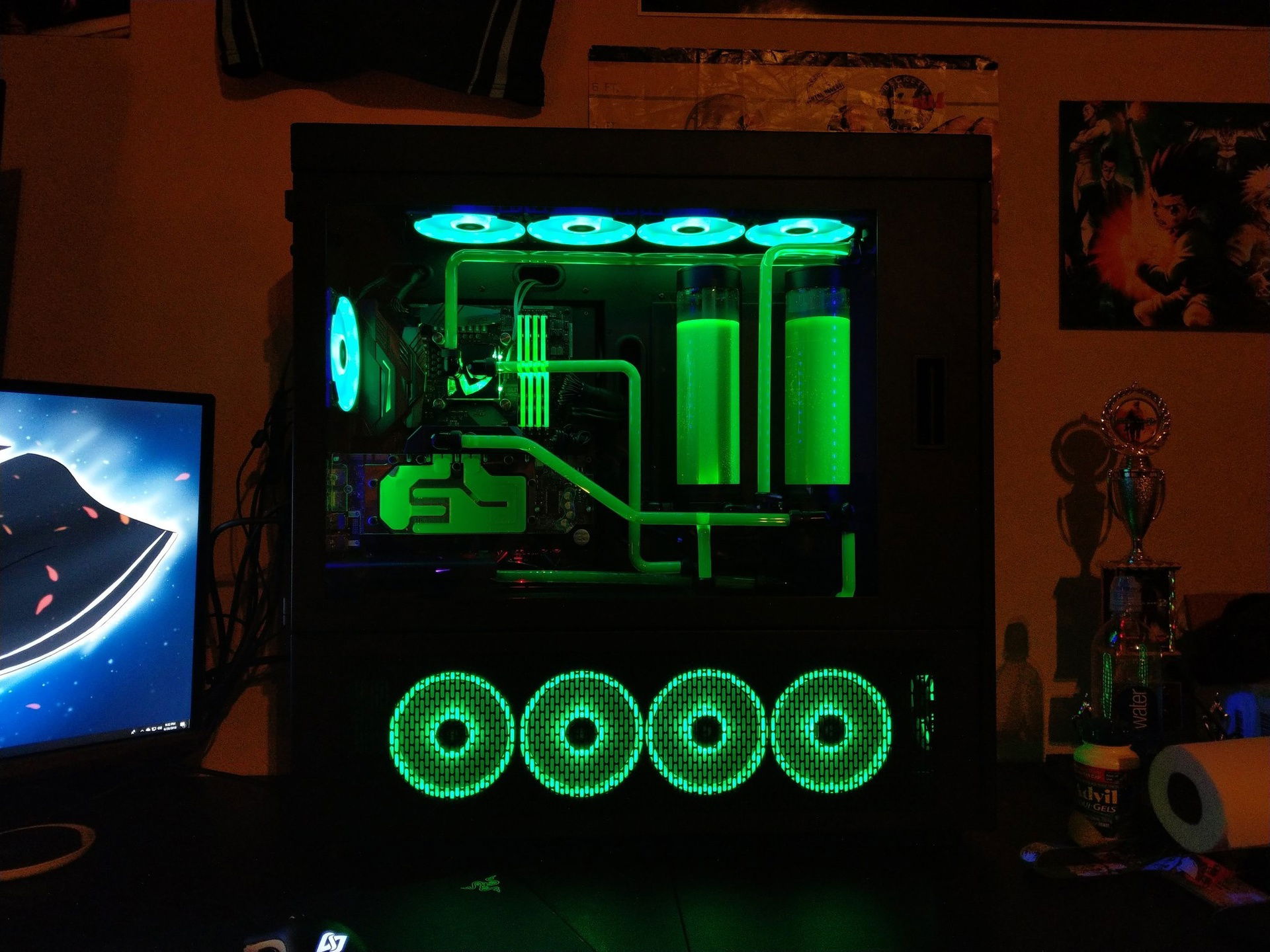 First Dual-Loop Hardline Build (Black and Green w/ UV) » builds.gg