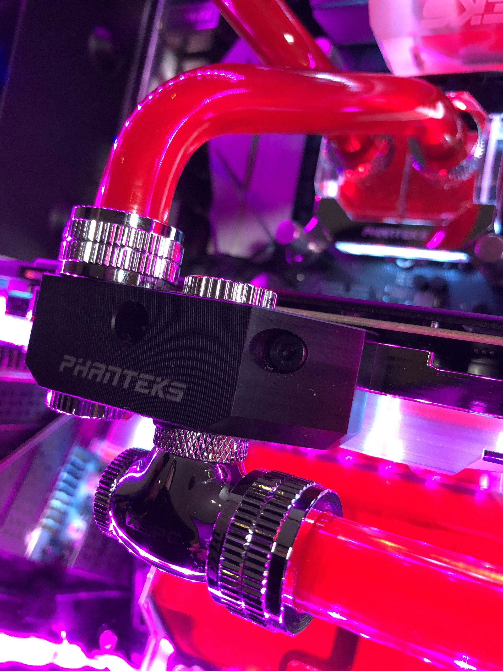 Red Tesseract » builds.gg