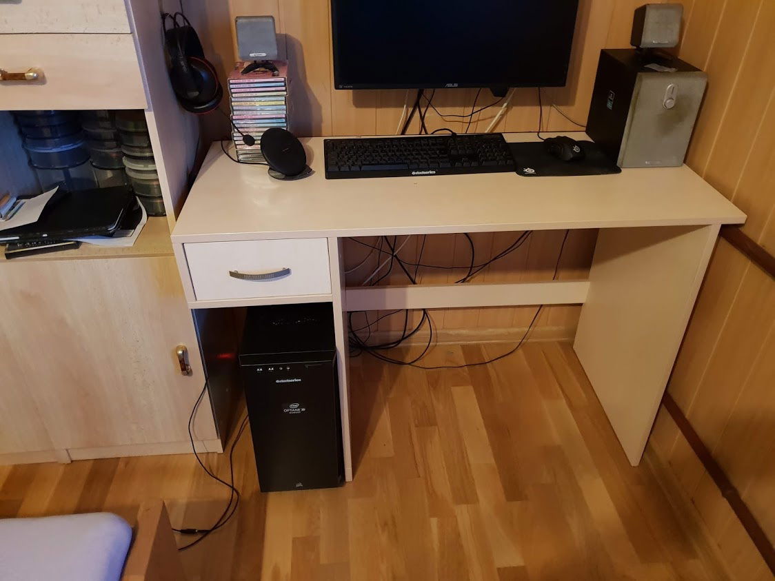 Corsair Black & White » builds.gg