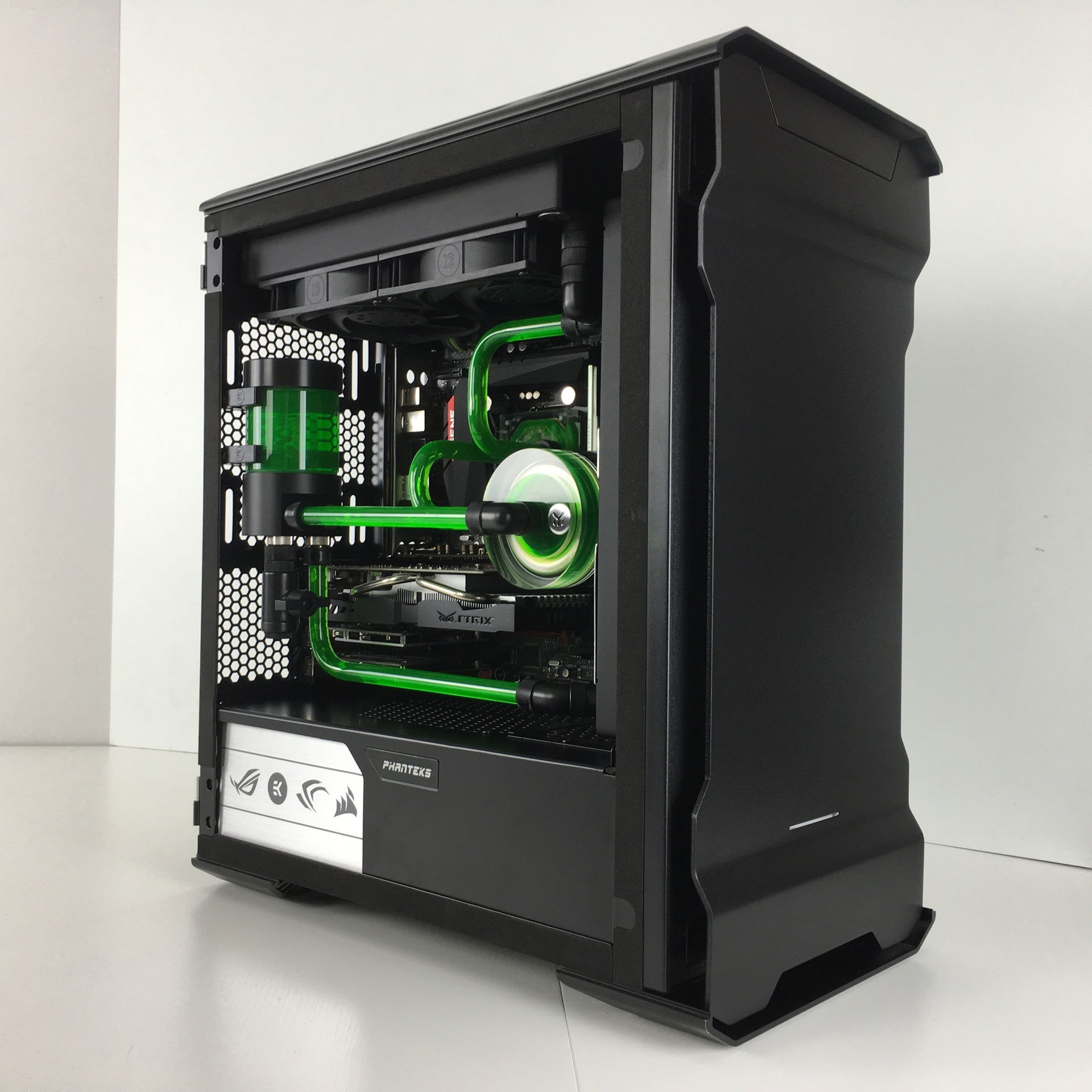 Build siliconart002 - Streaming PC, with full custom cables. » builds.gg