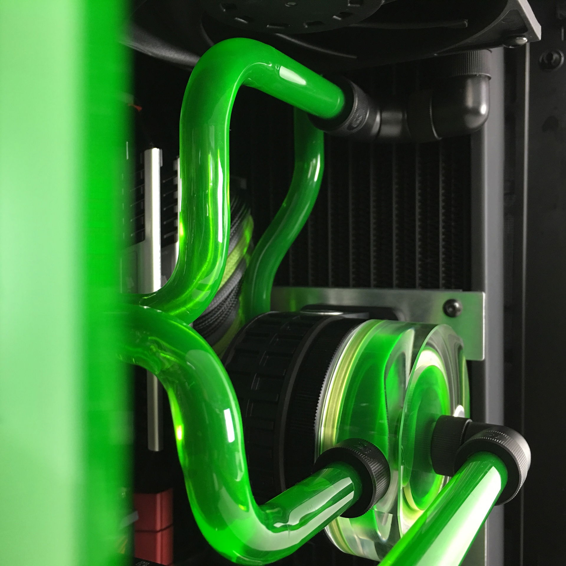 Build siliconart002 - Streaming PC, with full custom cables. » builds.gg