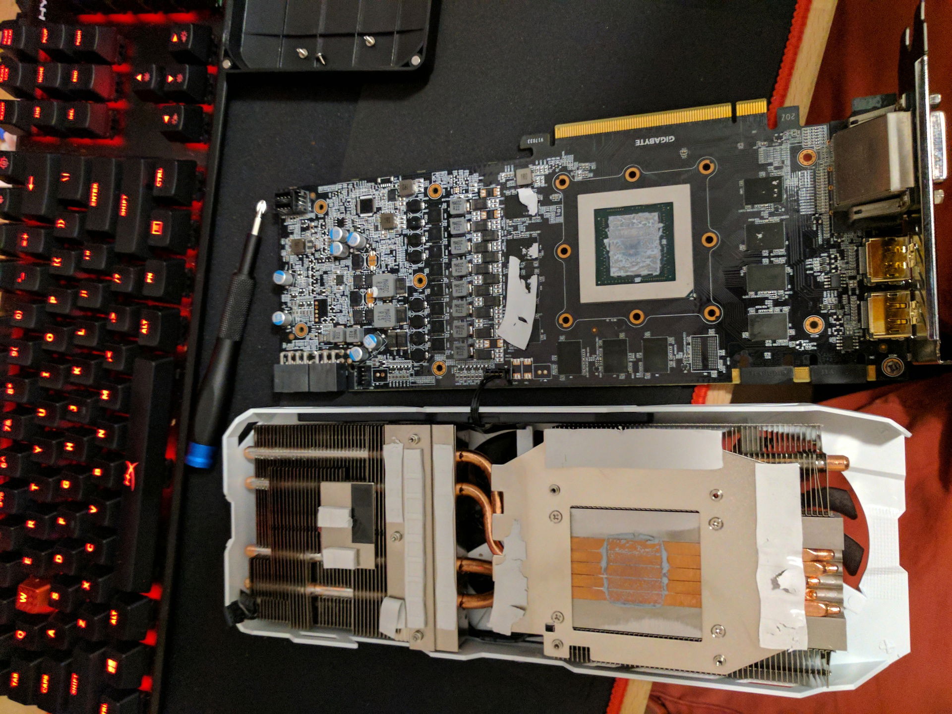 Black and White p3 » builds.gg