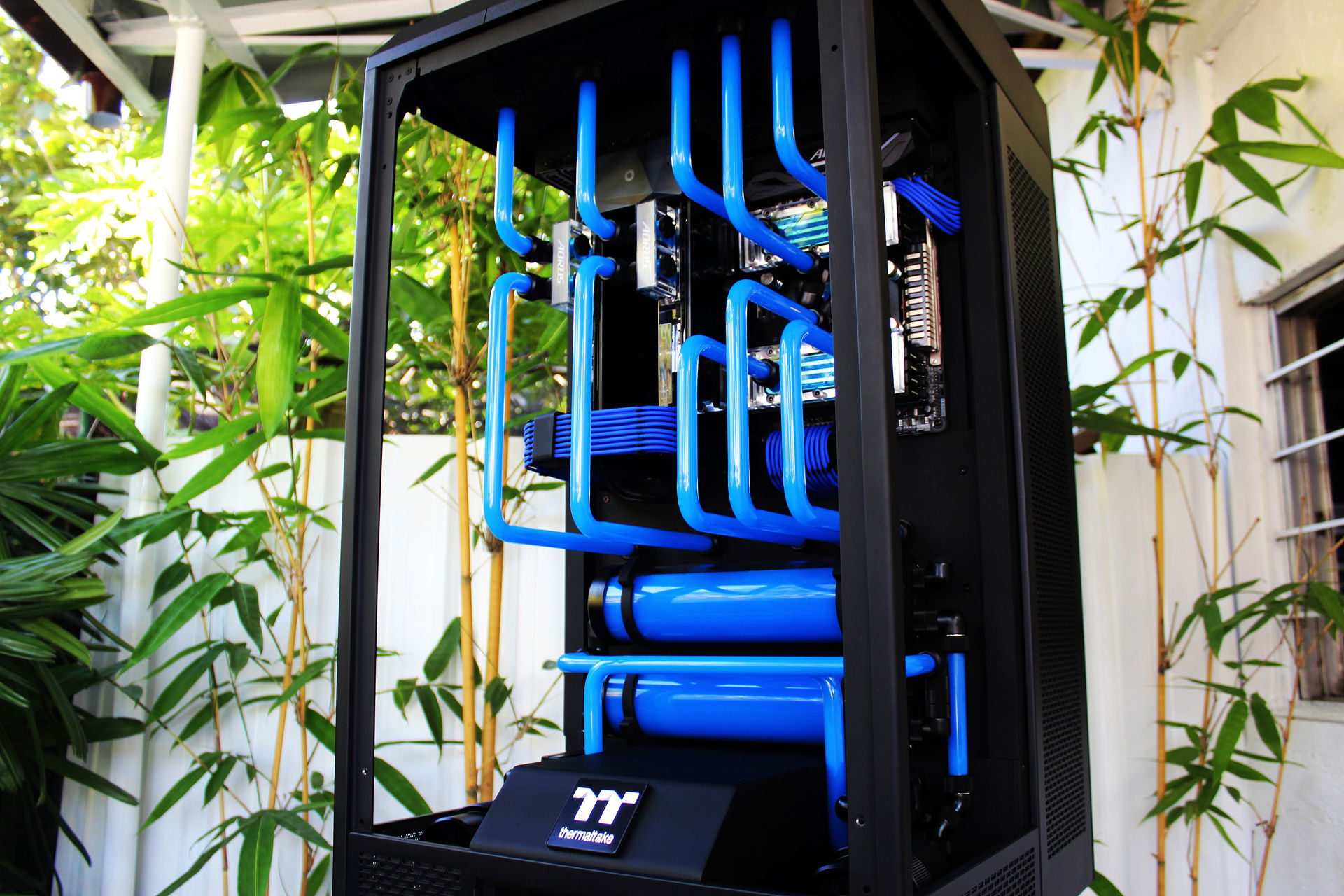 Custom Pc Build #36 " Behemoth " Thermaltake Tower 900 Build Bound to ...