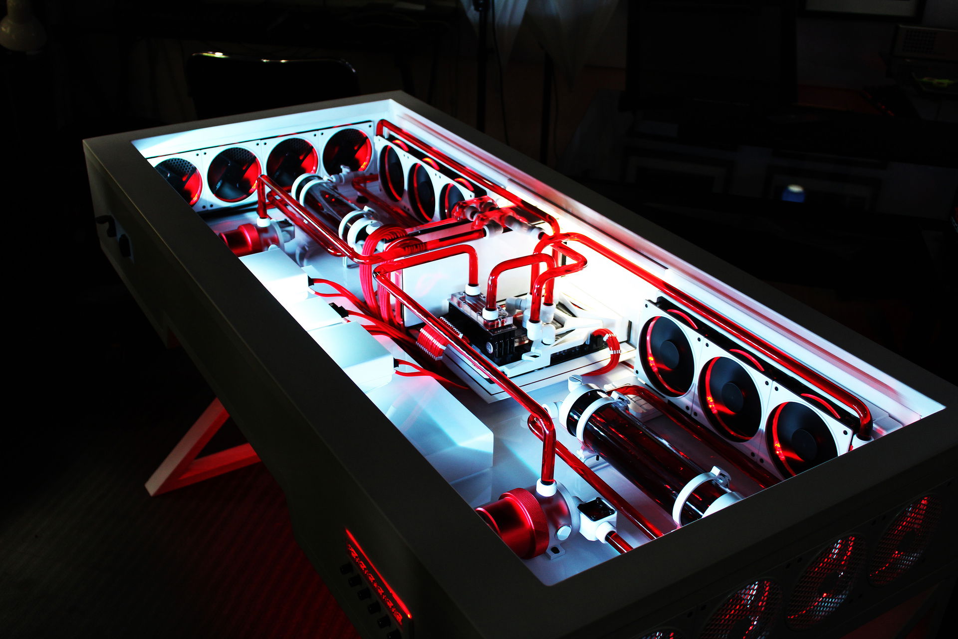 Custom Pc Build# 35 " Redsurrection " A watercooled Desk Makeover ...