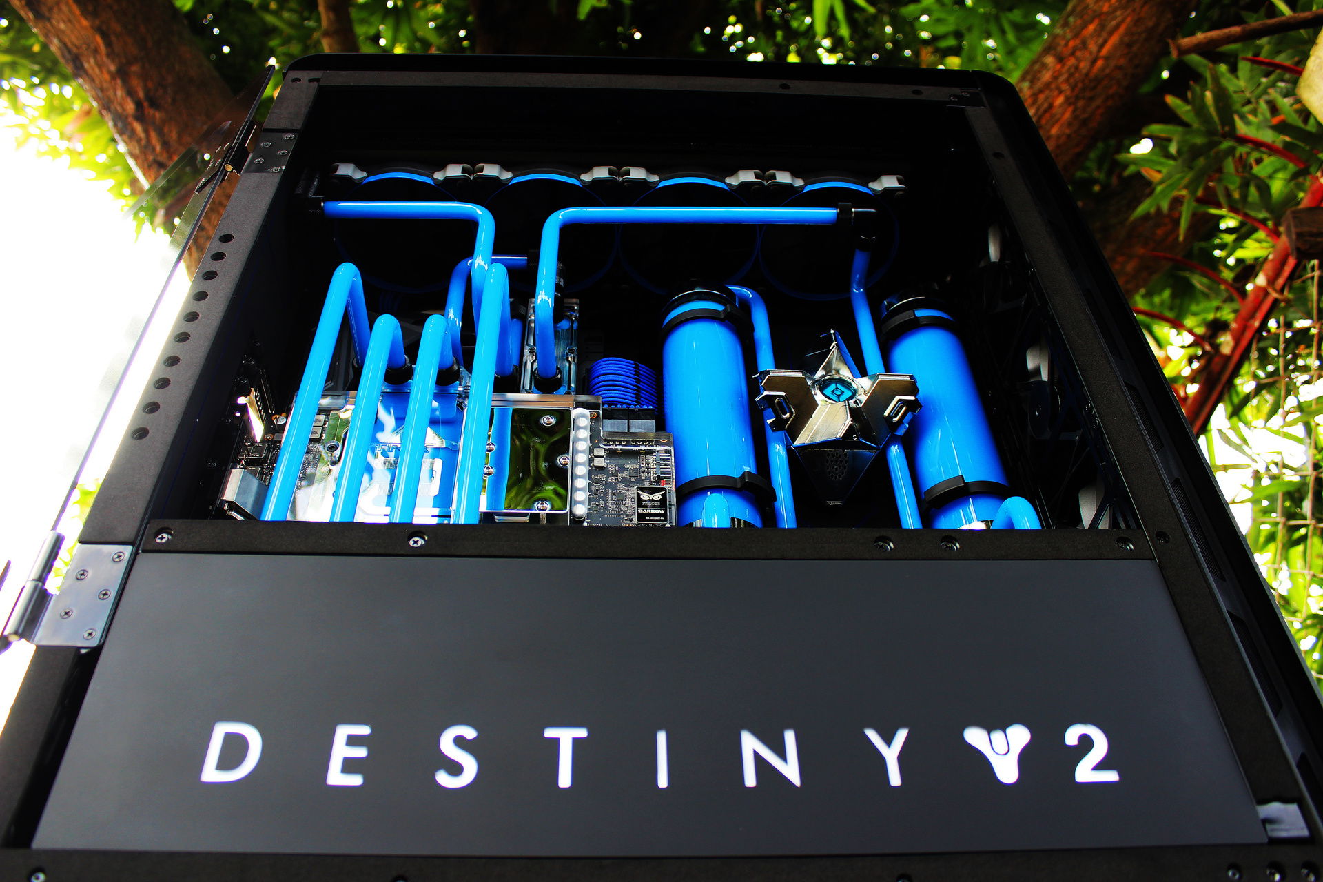 Custom Pc Build #33 "Little Light" Phanteks Enthoo Elite Destiny 2 ...
